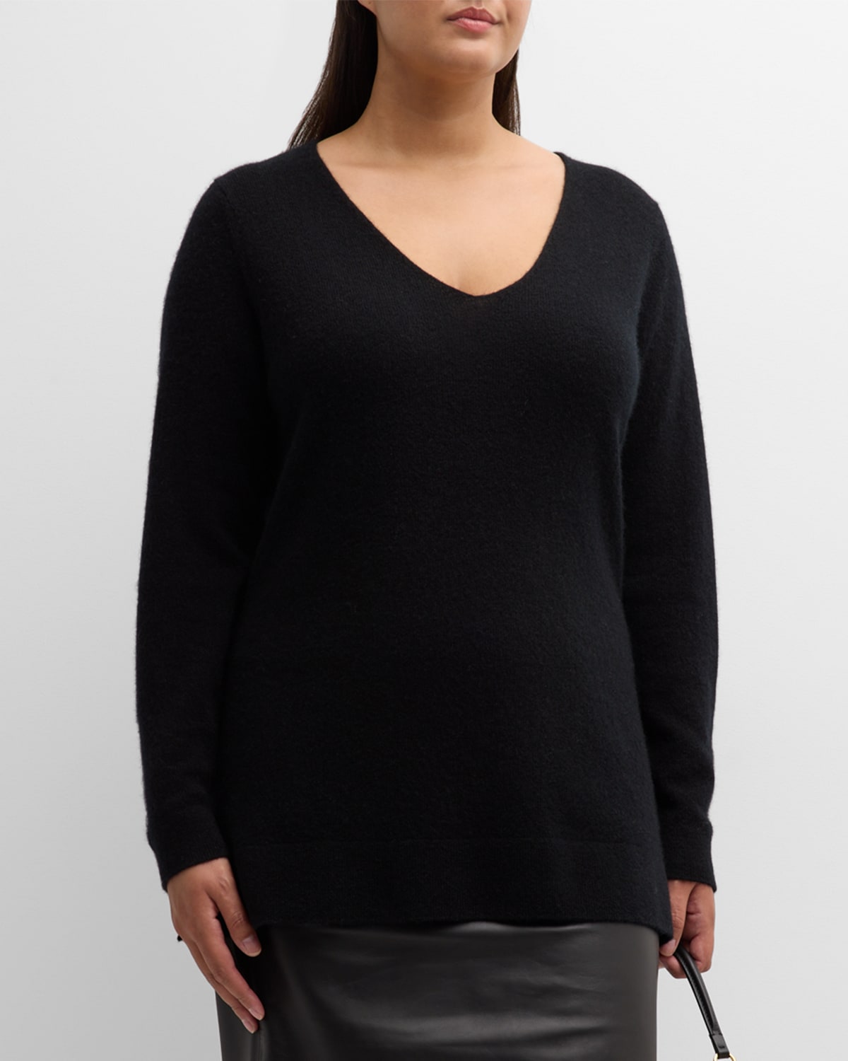 Neiman Marcus Cashmere Collection Plus Size Cashmere V-Neck Sweater ...