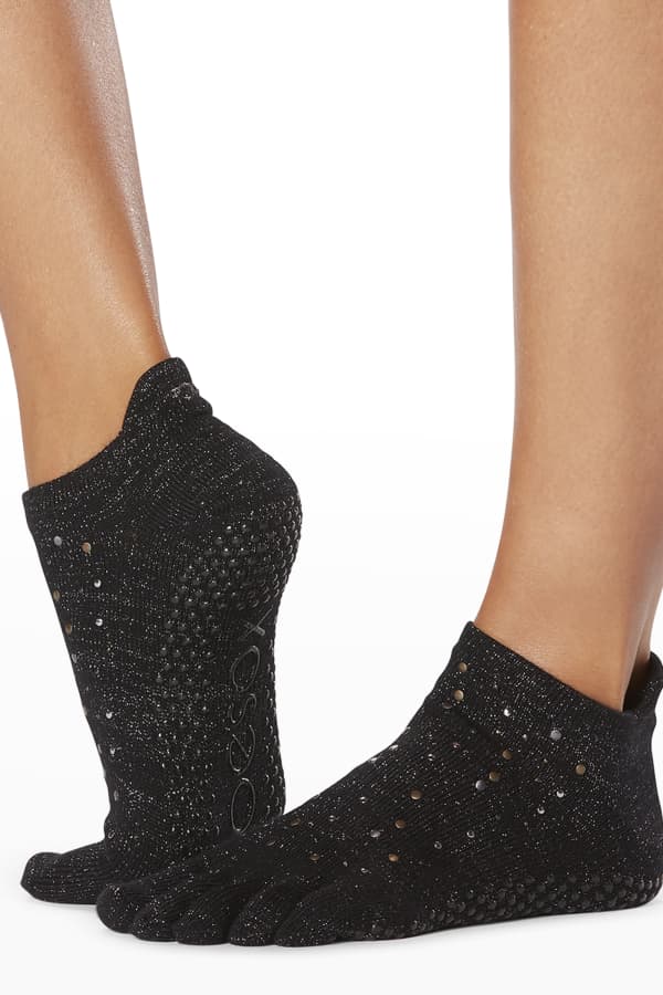 ToeSox x Disney Classic Mickey Mouse Low Rise Full-Toe Grip Socks ...