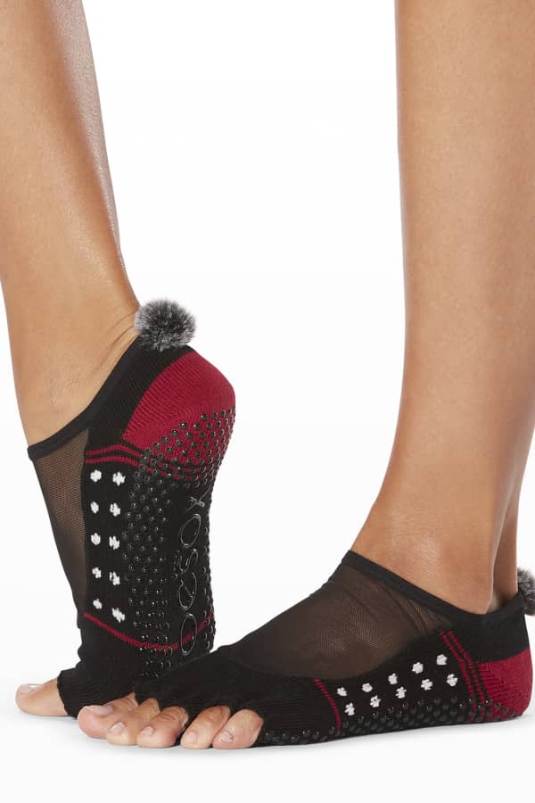 ToeSox x Disney Classic Mickey Mouse Low Rise Full-Toe Grip Socks ...