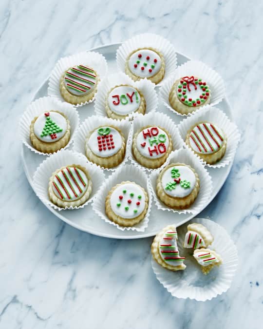 Le Gourmet Baking Christmas Shortbread Tin | Neiman Marcus