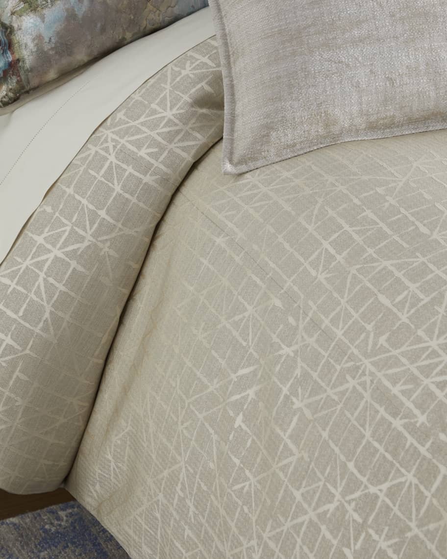 Fino Lino Linen & Lace Chevrille Queen Duvet | Neiman Marcus