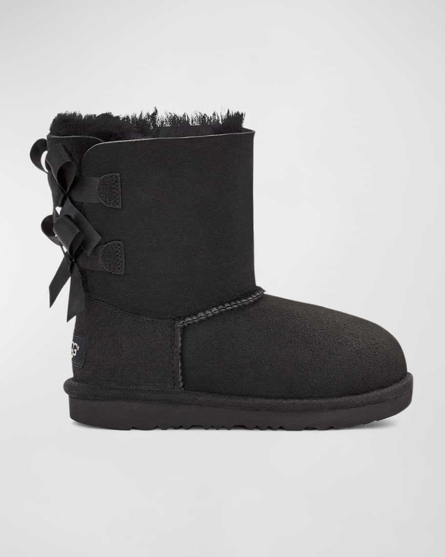 uggs bow black