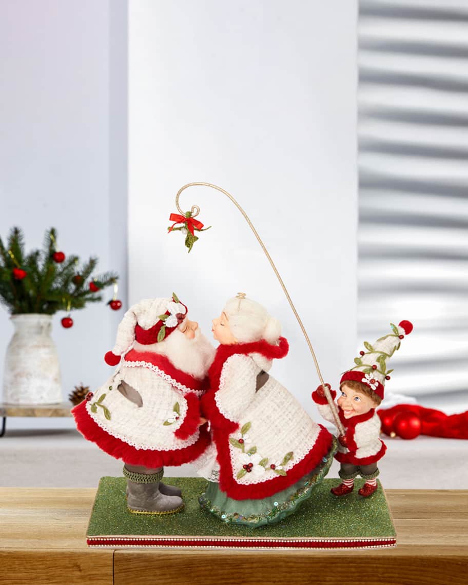 Katherine's Collection Mistletoe Magic Santa and Mrs. Claus Under The ...