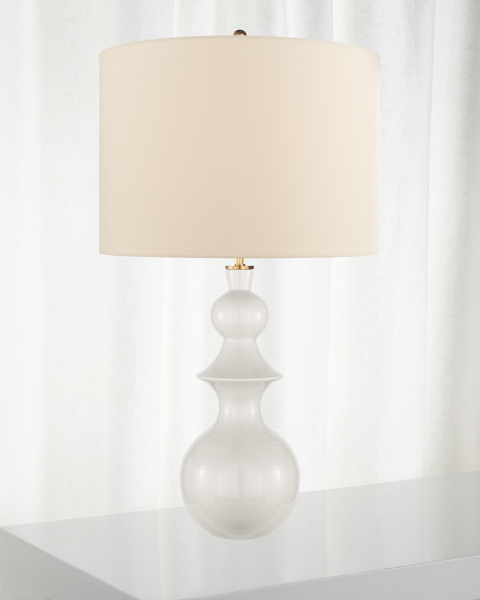 Visual Comfort Signature One Light Table Lamp Saxon New White