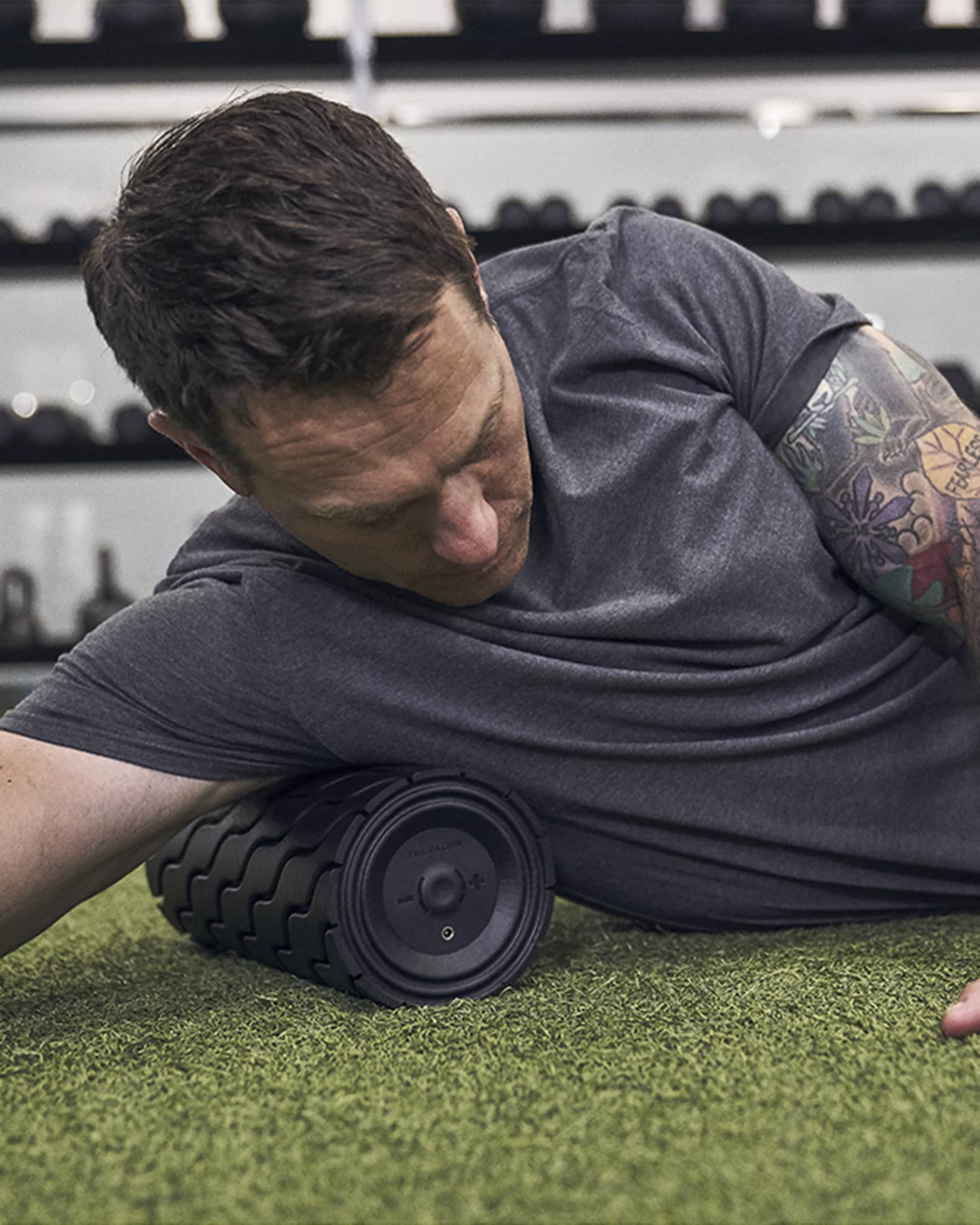 Therabody Wave Roller Smart Vibrating Foam Roller | Neiman Marcus