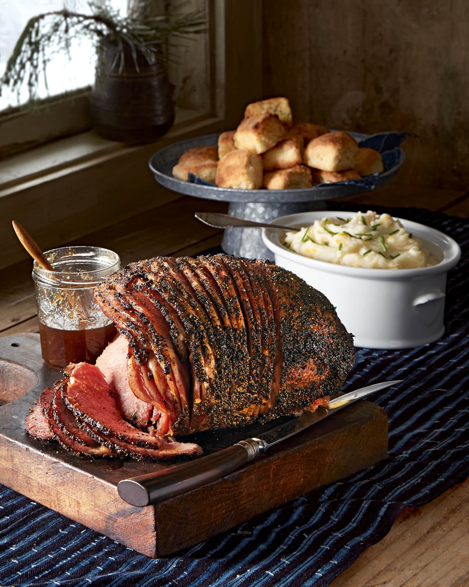 Ham I Am! Hickory-Smoked Peppered Whole Ham, For 20-25 People | Neiman ...