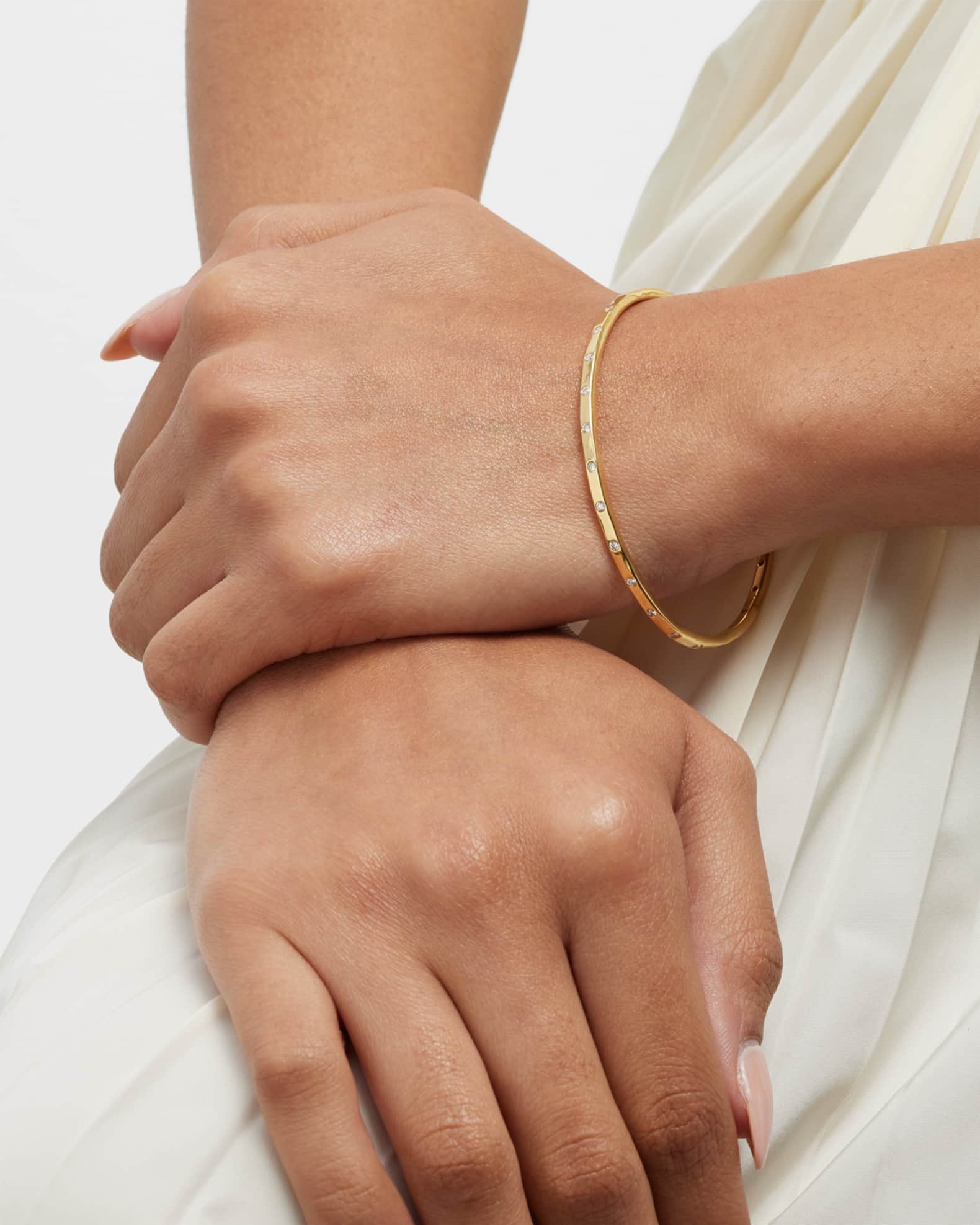 Ippolita 28-Stone Bangle in 18K Gold with Diamonds | Neiman Marcus