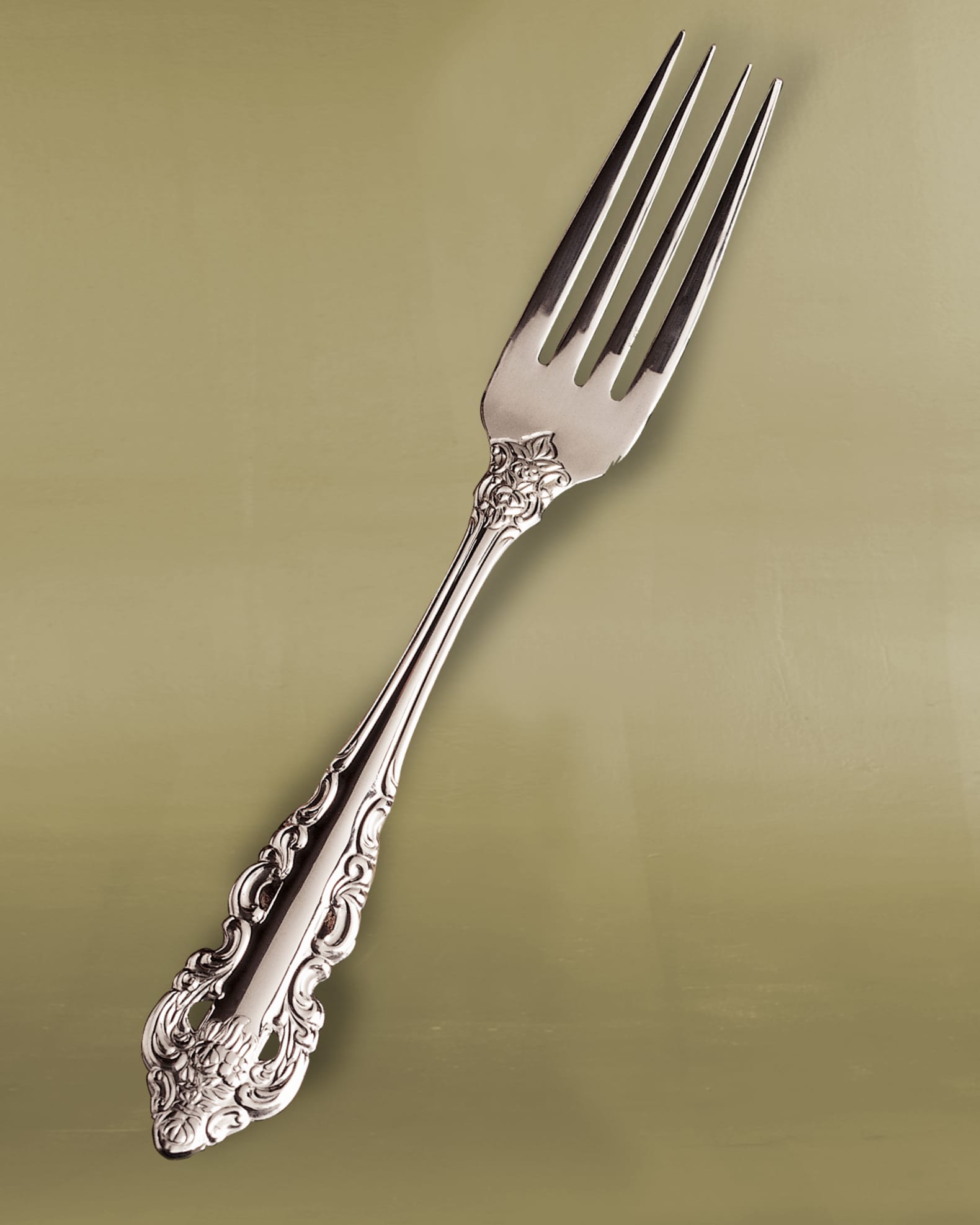 Wallace Silversmiths 5-Piece Antique Baroque Flatware Place Setting ...