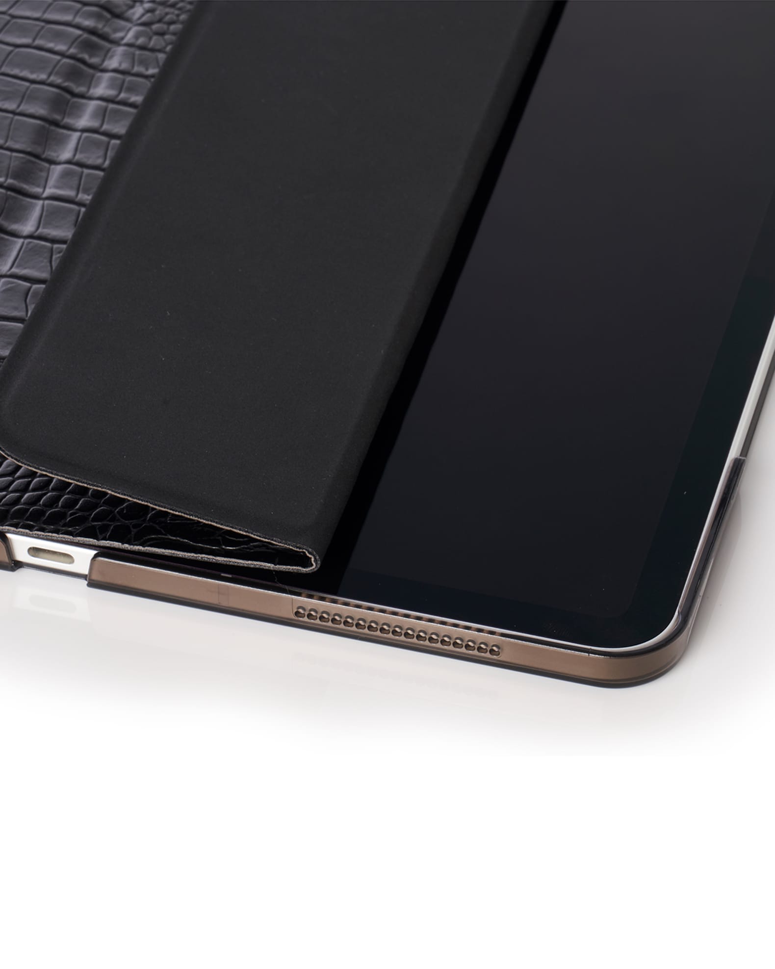 Chic Geeks Faux Crocodile 12.9" iPad Pro Case - 3rd Generation | Neiman ...