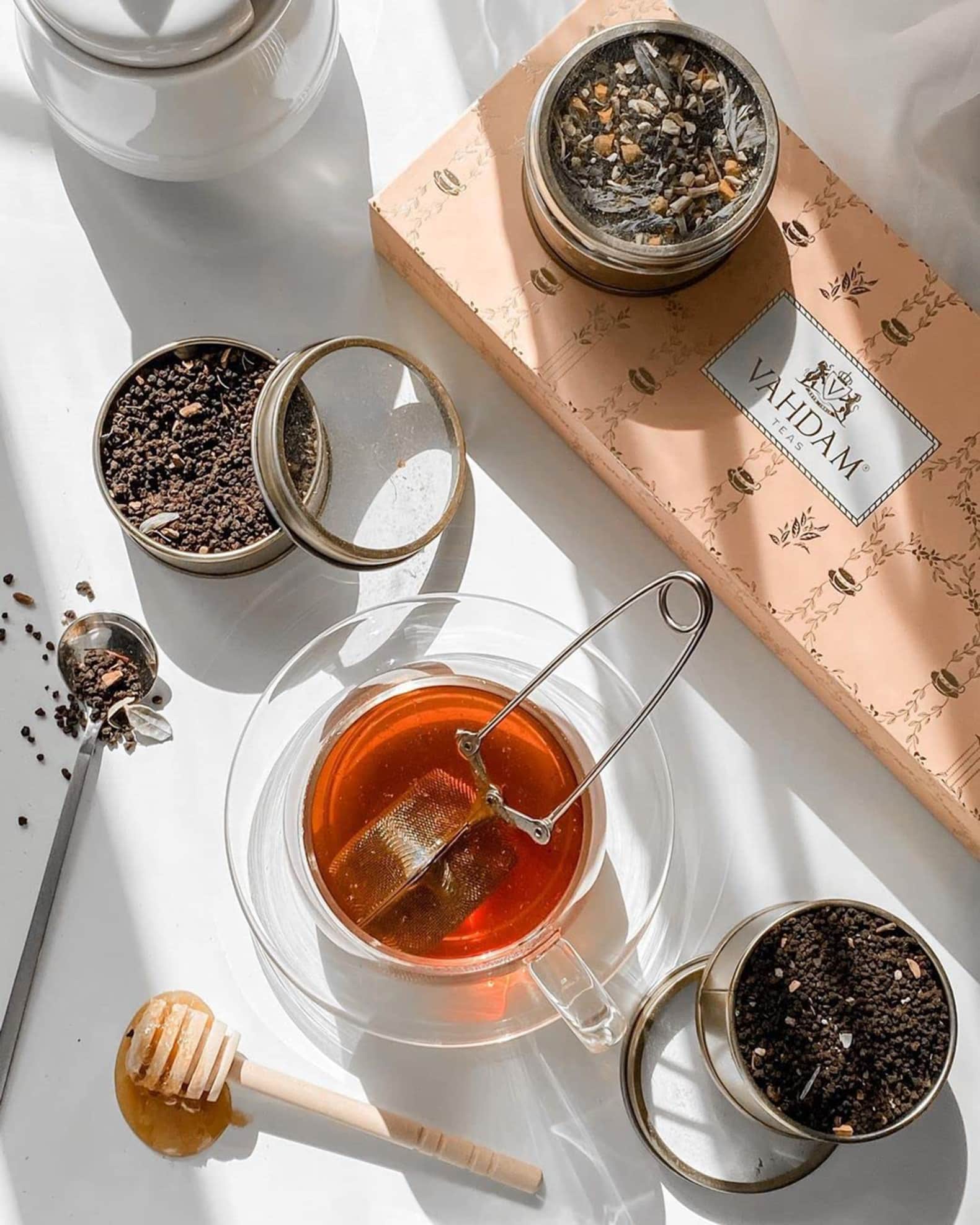 Vahdam Teas Blush - Luxurious Tea Gift Set | 3 Flavors Packed in Gold ...