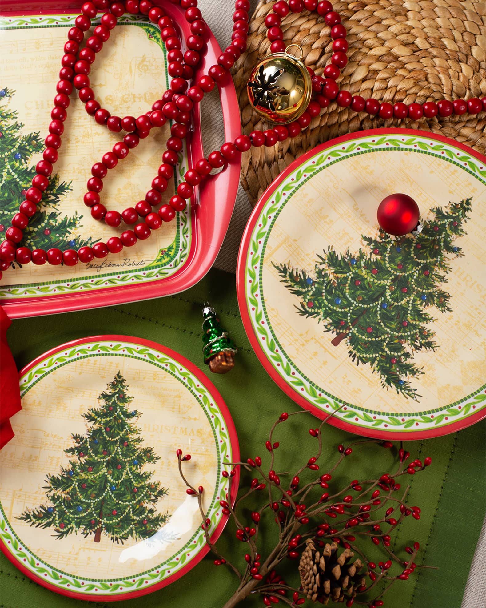 Merry Christmas Dinnerware Collection | Neiman Marcus