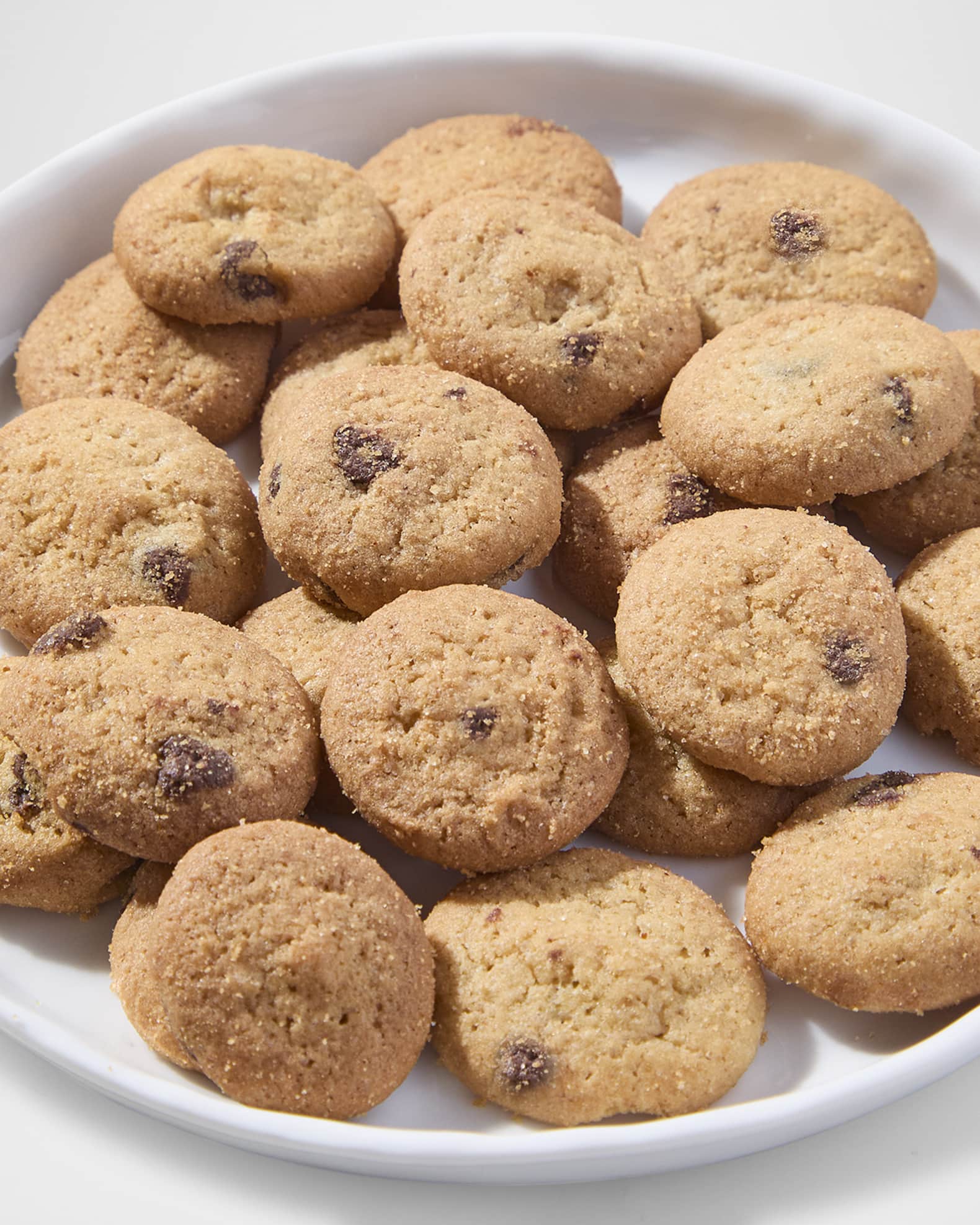 Neiman Marcus Mini Chocolate Chip Cookies in Glass Half-Gallon Jar ...