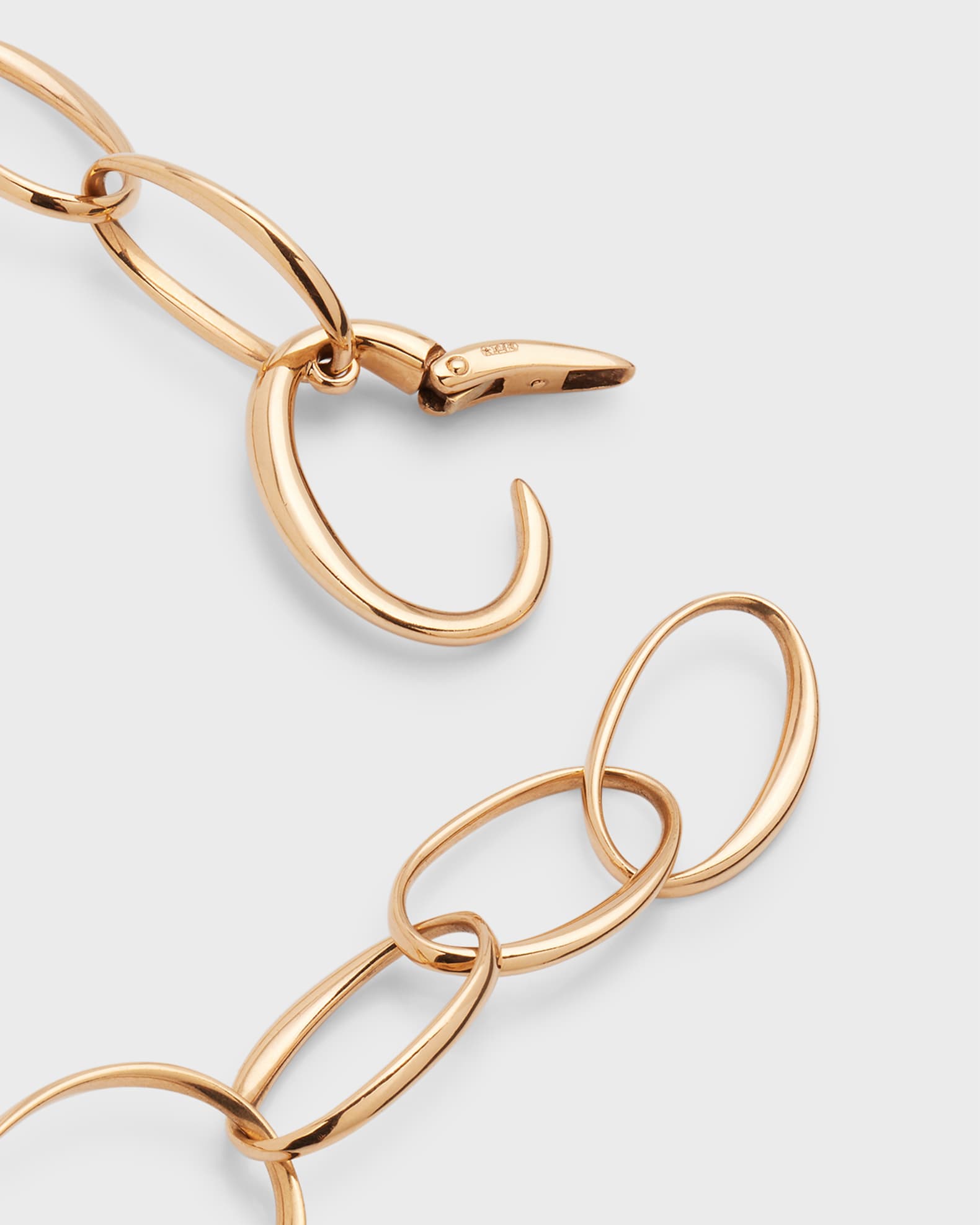 Pomellato 18K Rose Gold Long Oval-Link Necklace | Neiman Marcus