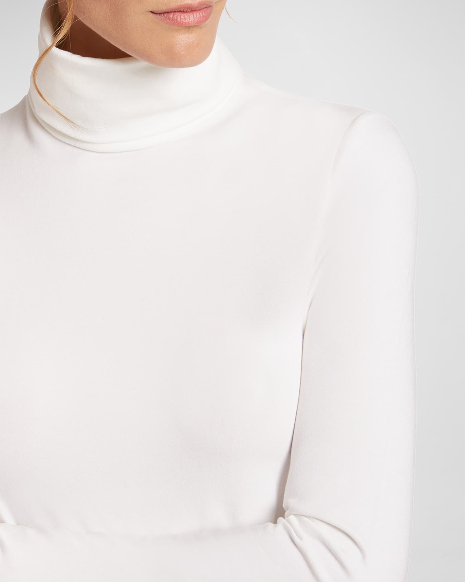 Wolford Aurora Long-Sleeve Turtleneck Sweater | Neiman Marcus