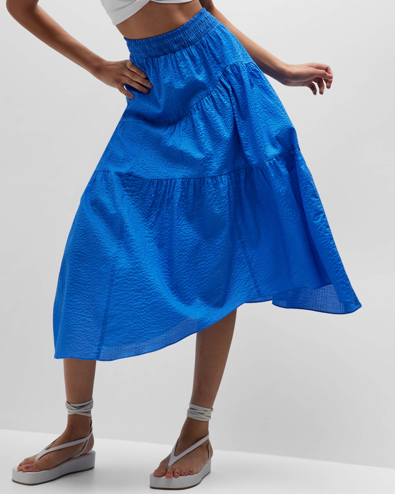 FRAME Gathered-Seam Midi Skirt | Neiman Marcus