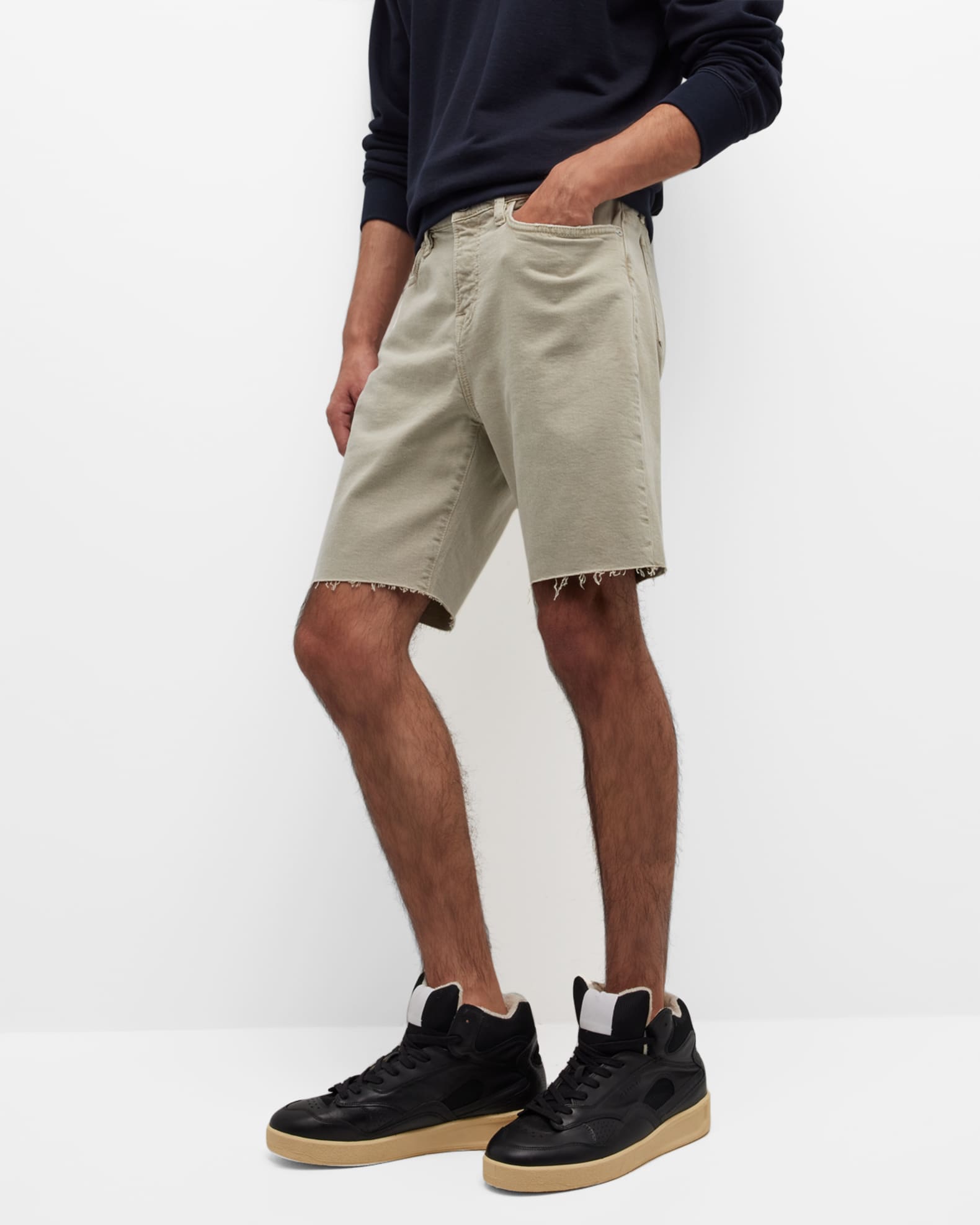 FRAME Men's L'Homme Cut Off Short | Neiman Marcus