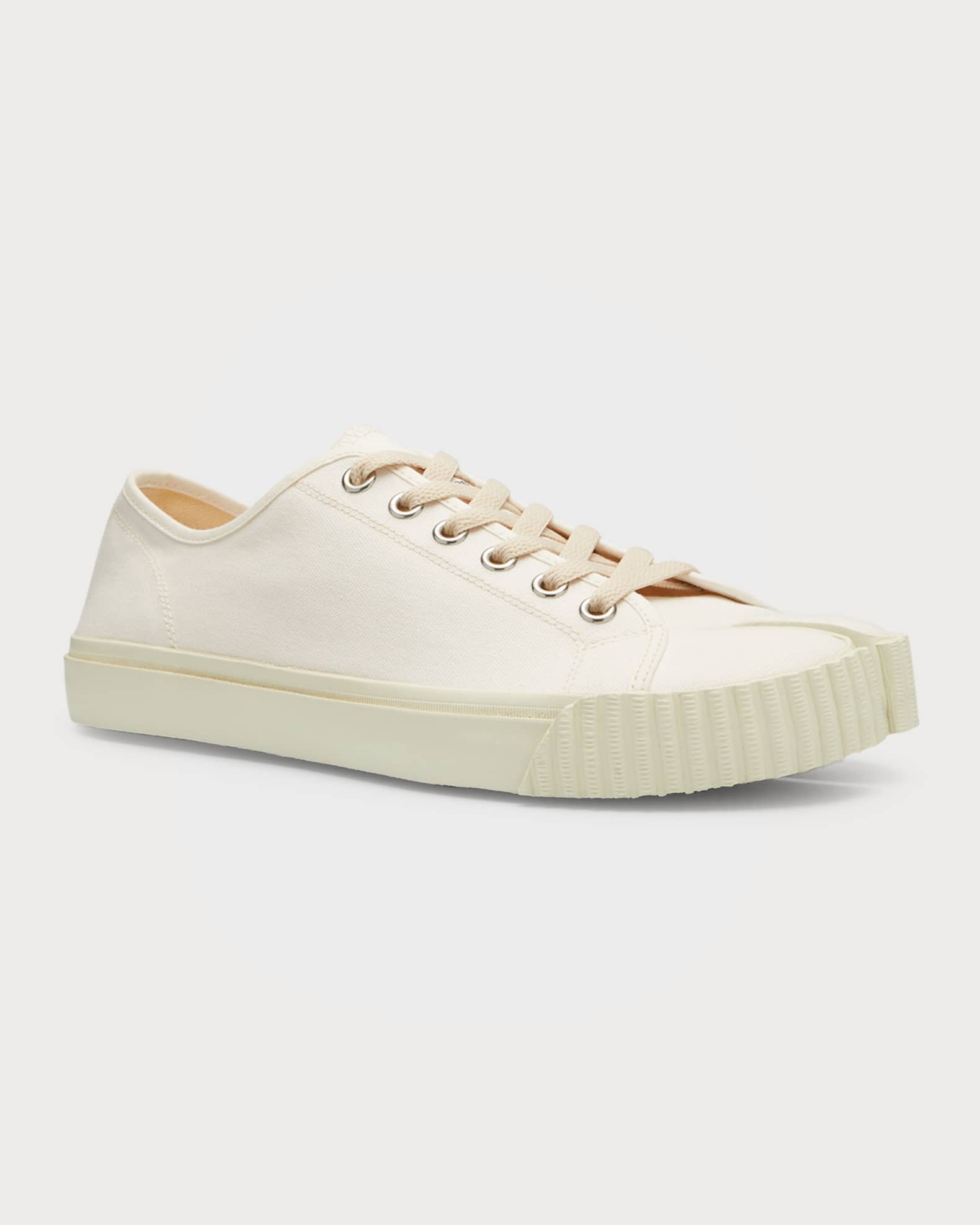 Maison Margiela Men's Tabi Split-Toe Canvas Low-Top Sneakers | Neiman ...