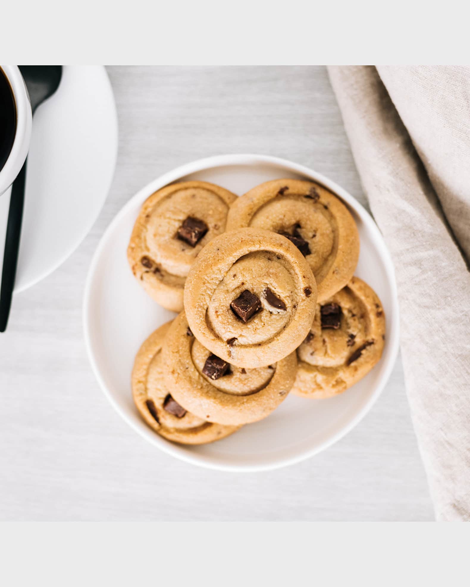 Mary Macleod’s Shortbread Chocolate Crunch Shortbread Cookie Jar, 3 Qt ...