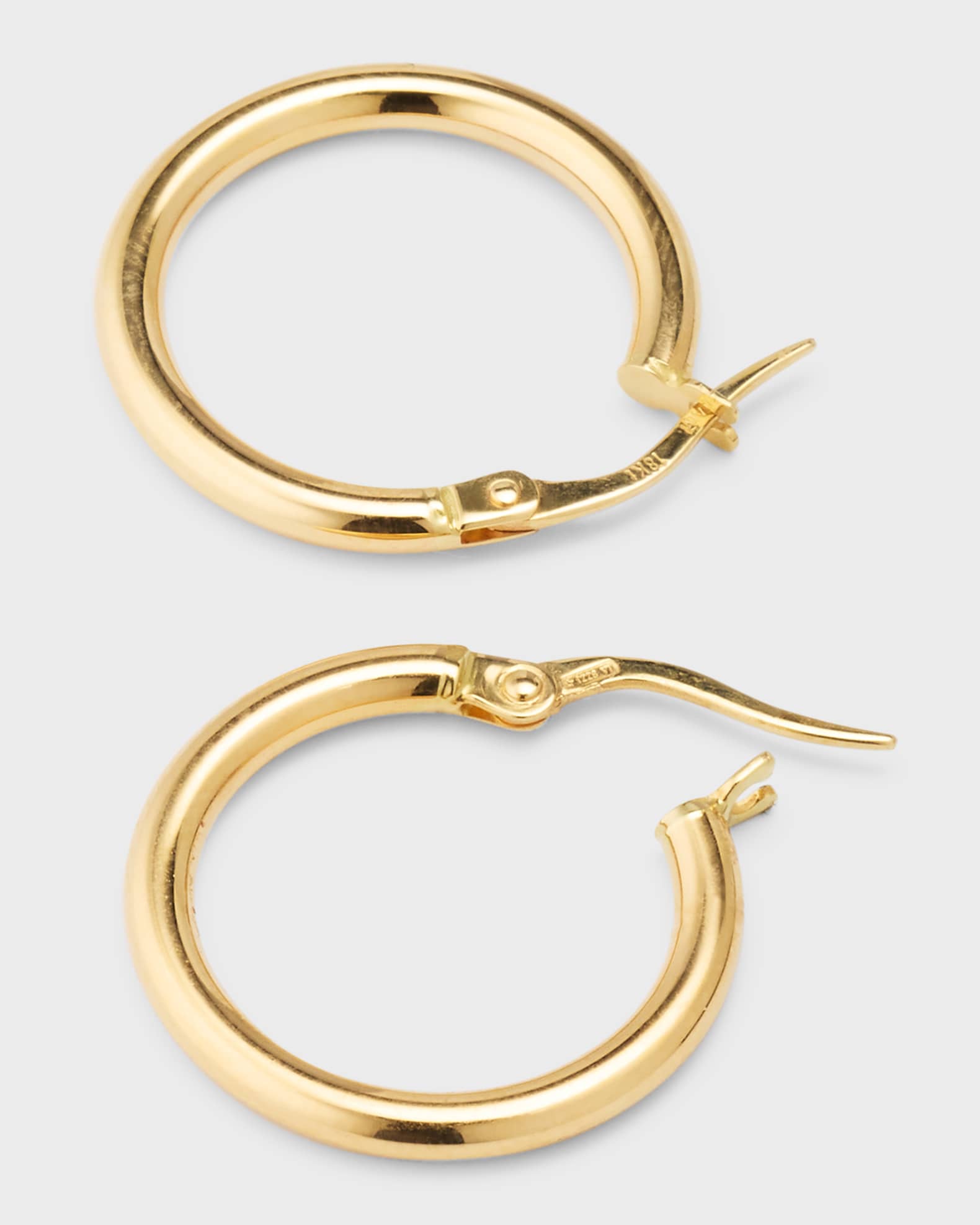 Roberto Coin 18K Polished Hoop Earrings, 15mm | Neiman Marcus