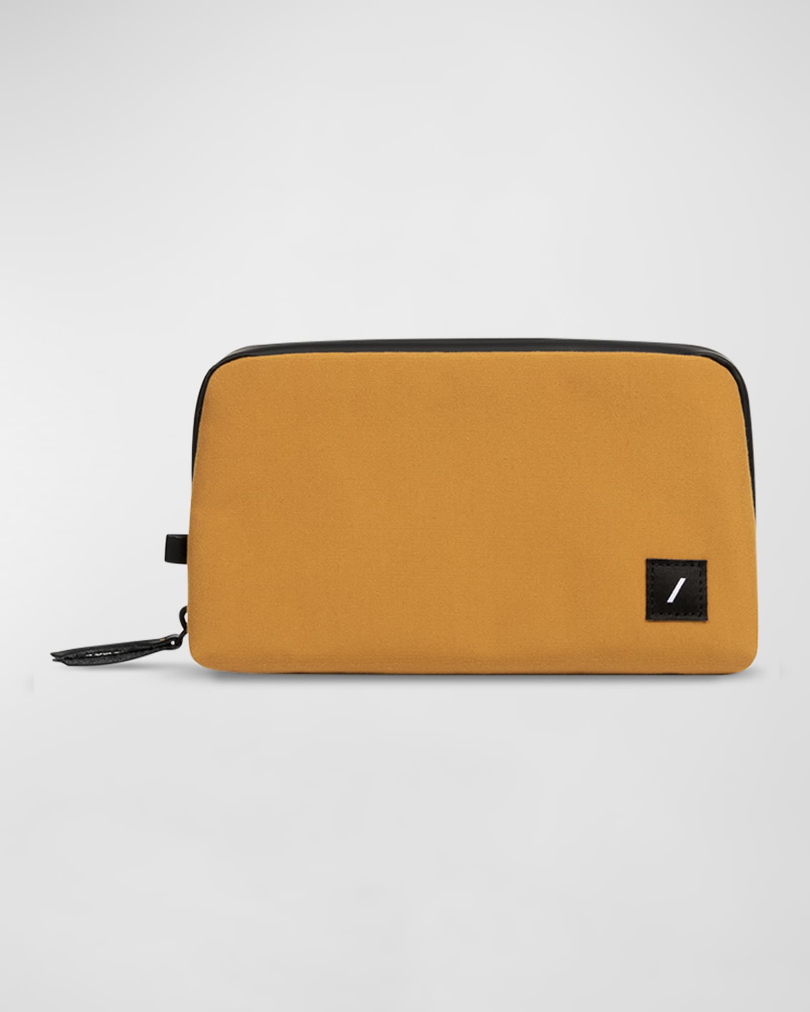 Native Union Work-From-Anywhere Tech Organizer | Neiman Marcus