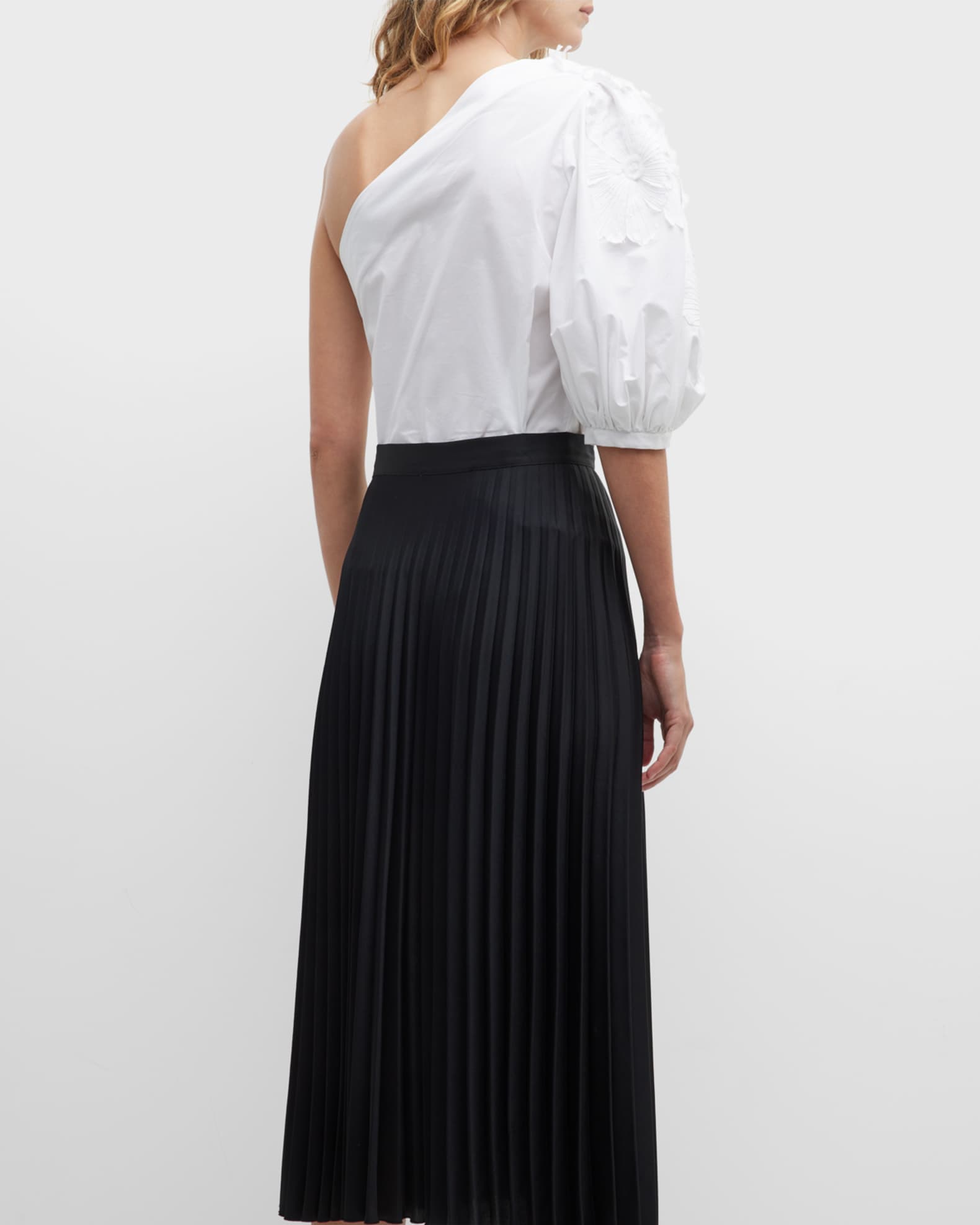 Natori One-Shoulder Puff-Sleeve Applique Top | Neiman Marcus