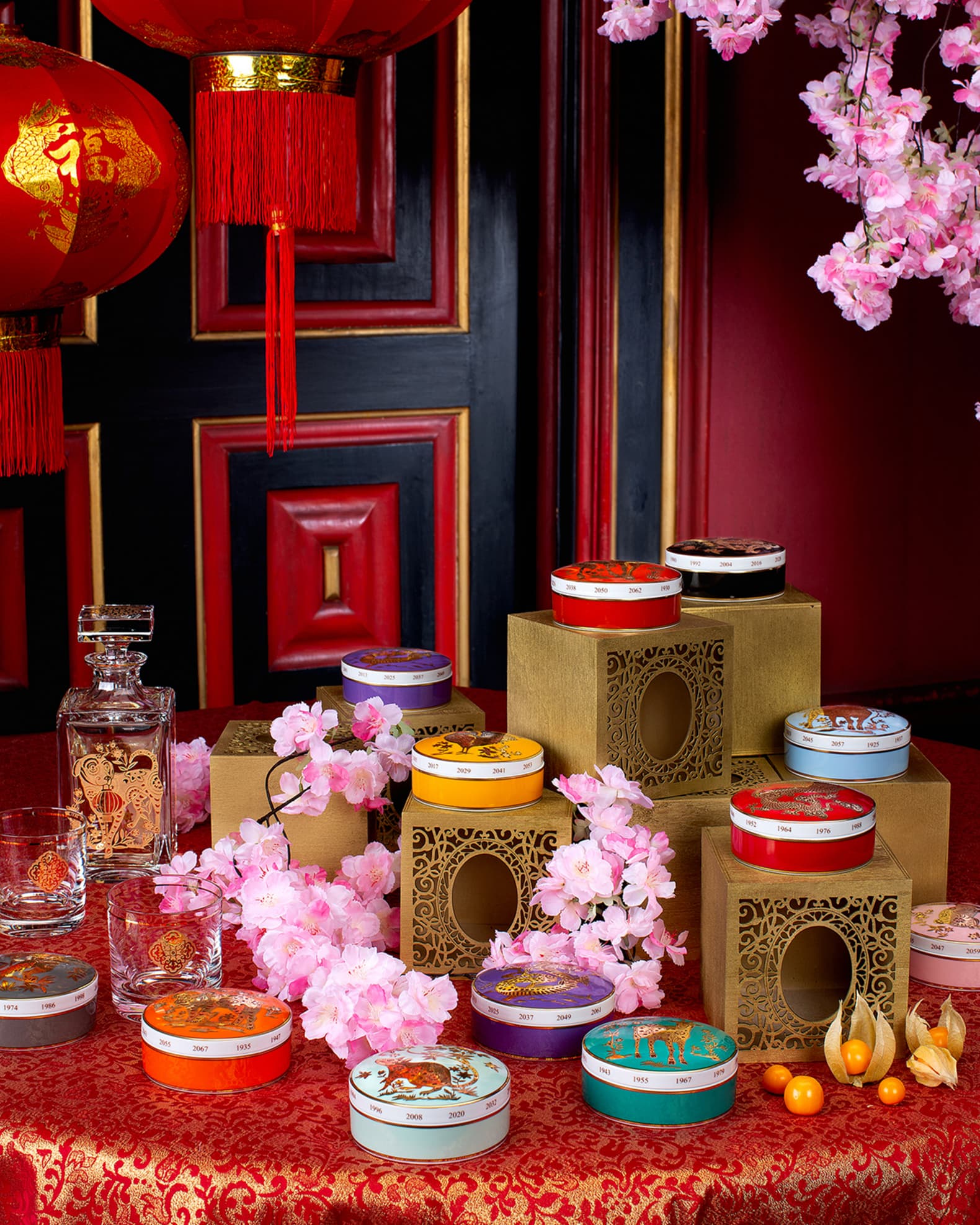 Vista Alegre Large Round Tiger Box | Neiman Marcus