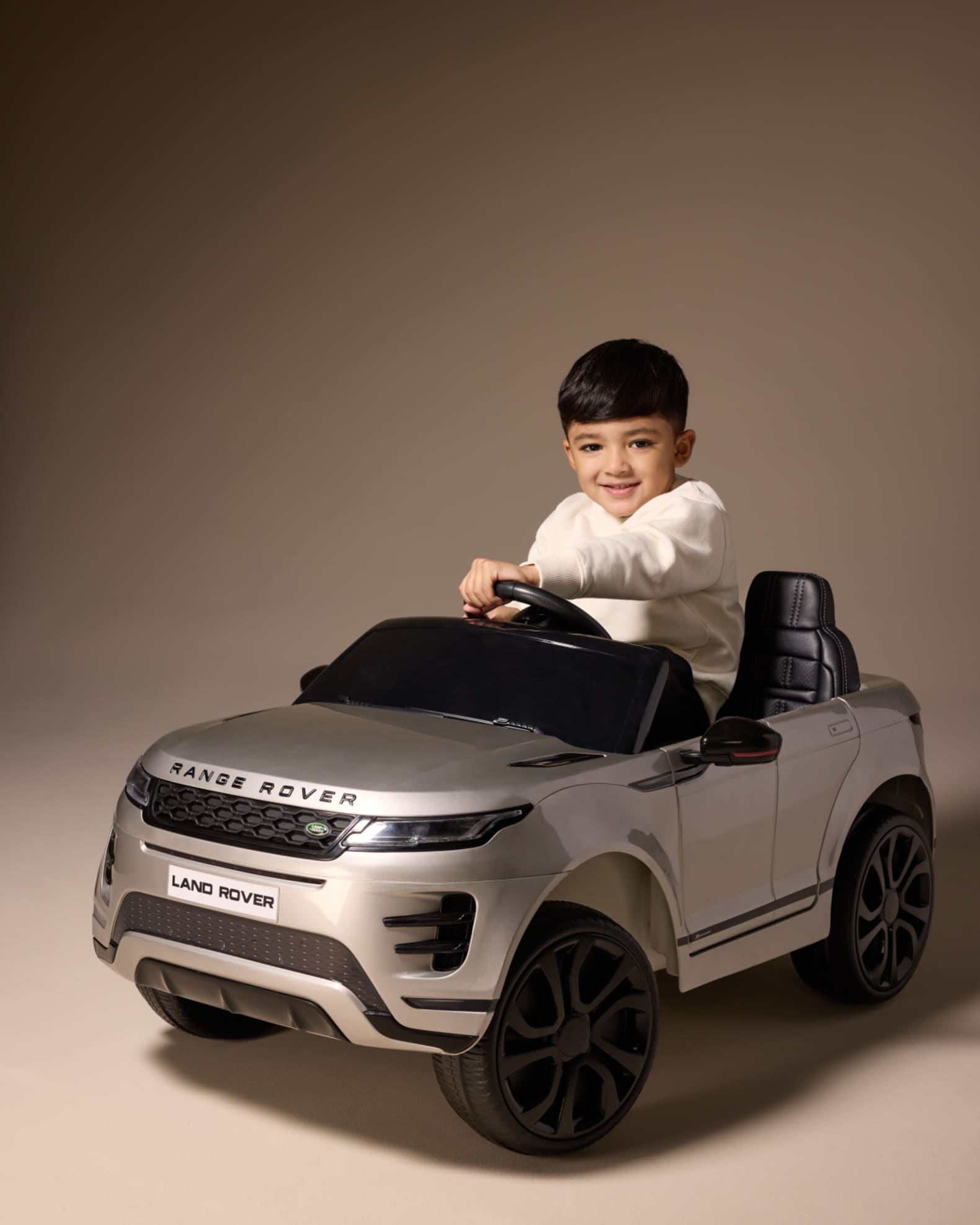 Best Ride on Cars Range Rover Evoque 12V | Neiman Marcus