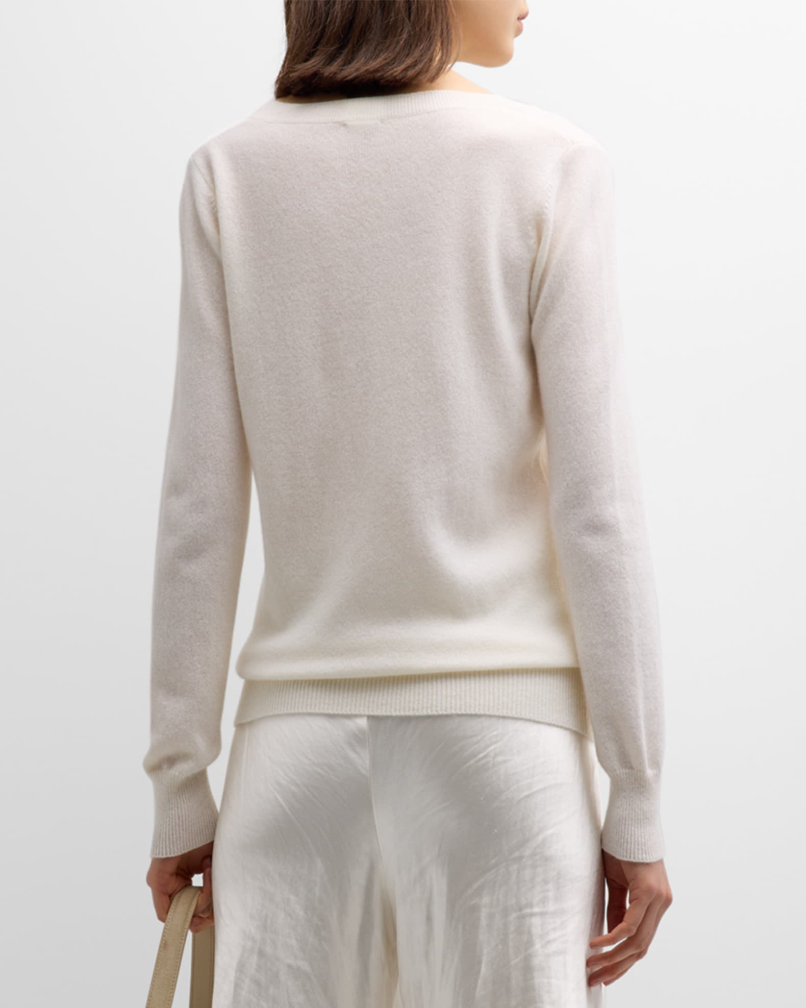 Neiman Marcus Cashmere Collection Cashmere Classic V-Neck Sweater ...