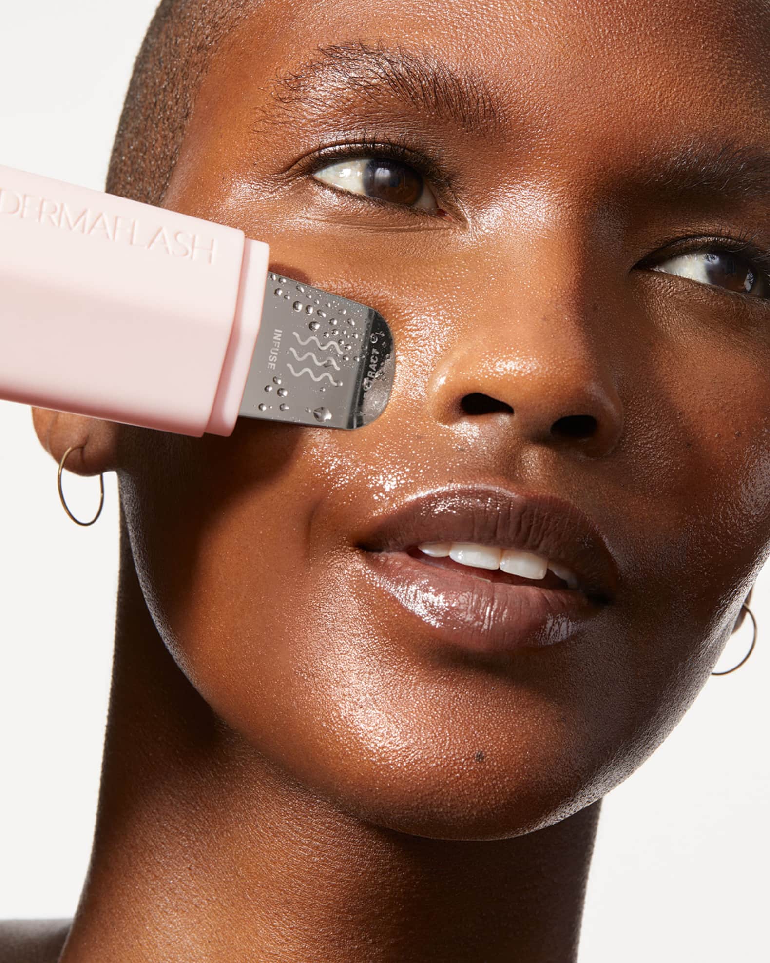 DERMAFLASH DERMAPORE+ Ultrasonic Pore Extractor | Neiman Marcus