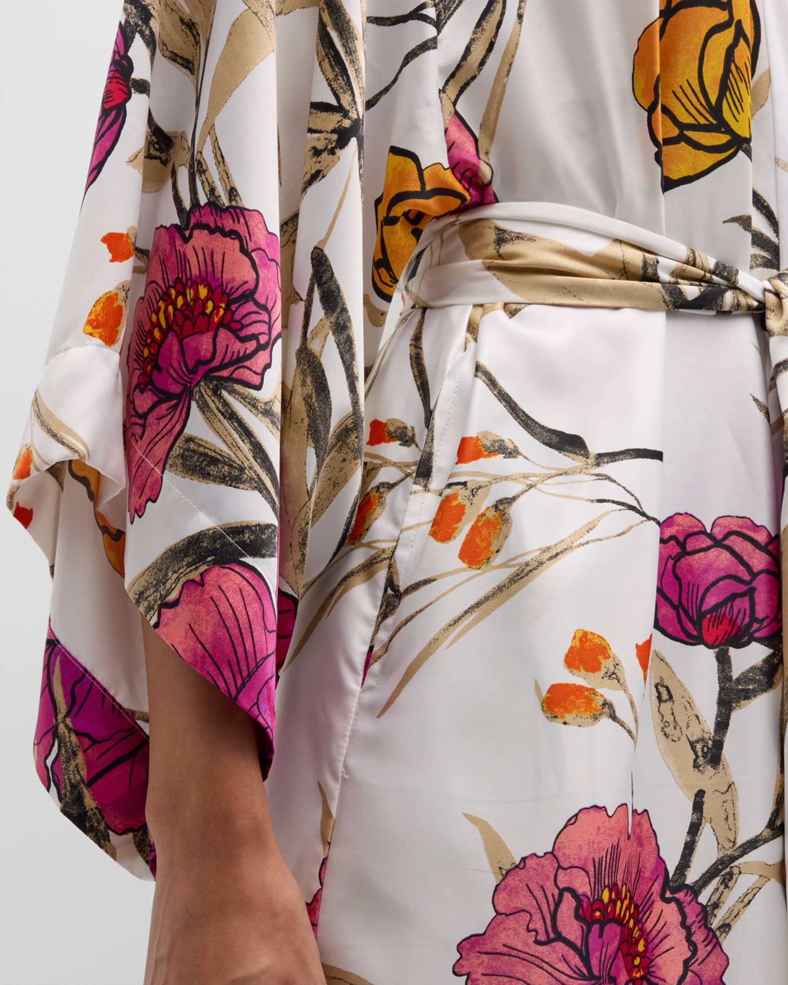 Natori Anais Floral-Print Kimono-Sleeve Charmeuse Robe | Neiman Marcus