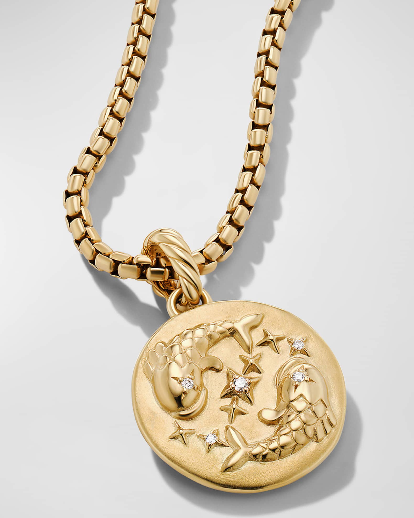 David Yurman Amulet with Diamonds in 18K Gold, 28.7mm | Neiman Marcus