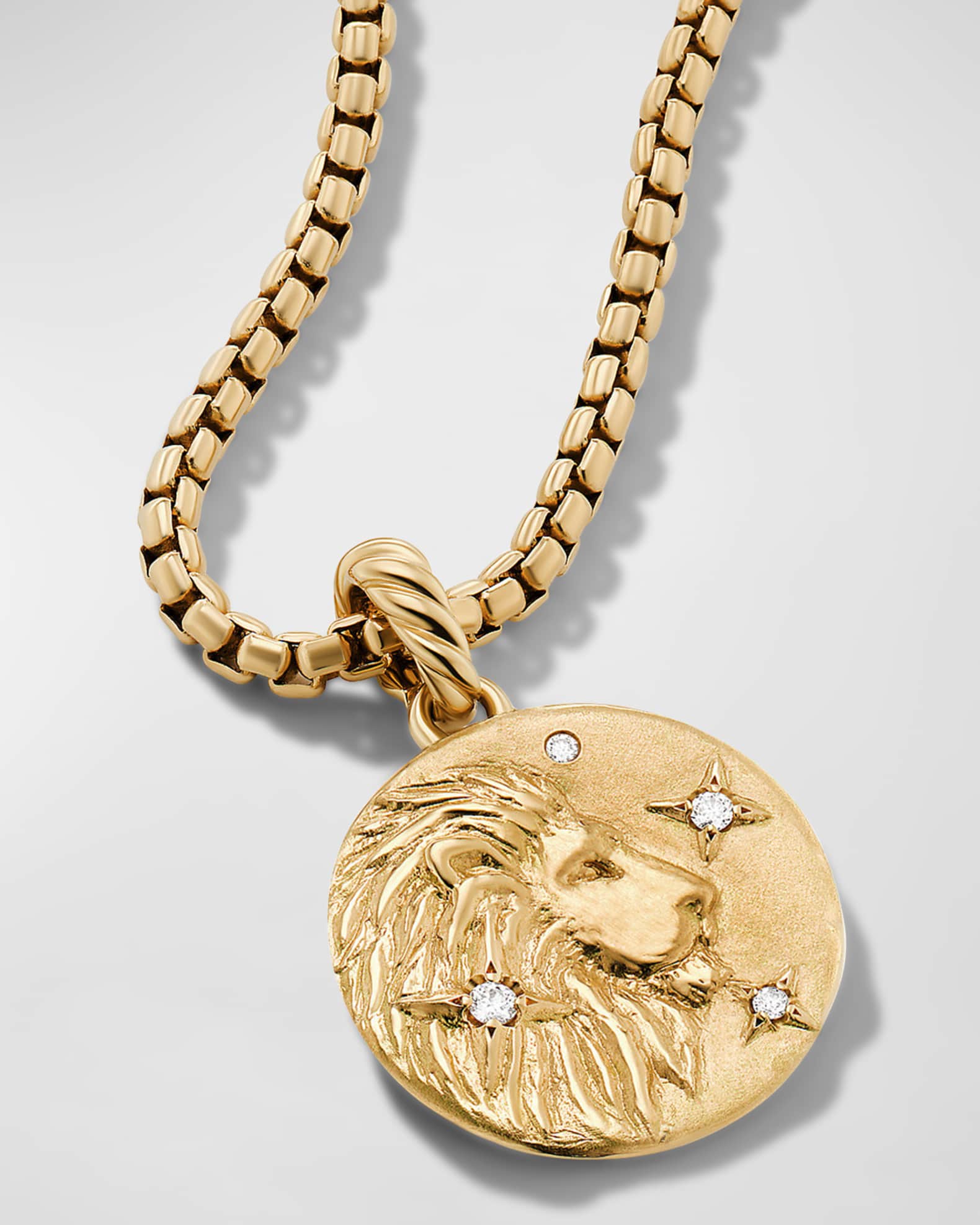 David Yurman Amulet with Diamonds in 18K Gold, 28.7mm | Neiman Marcus