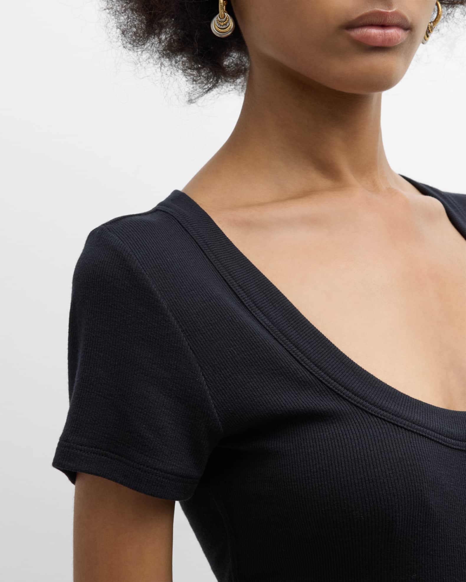 FRAME Ribbed Scoop-Neck Baby Tee | Neiman Marcus