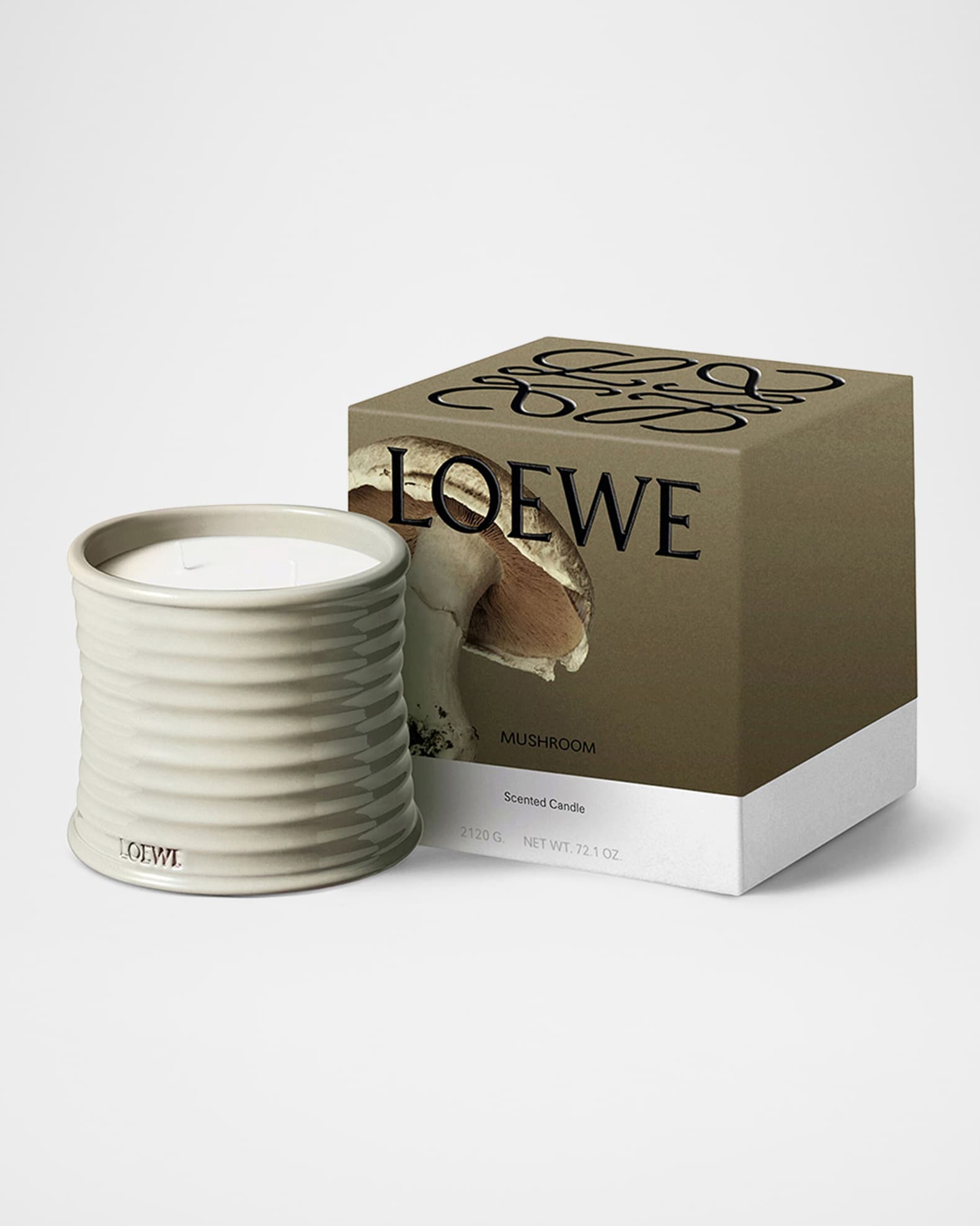 Loewe Mushroom Candle, 610 g | Neiman Marcus