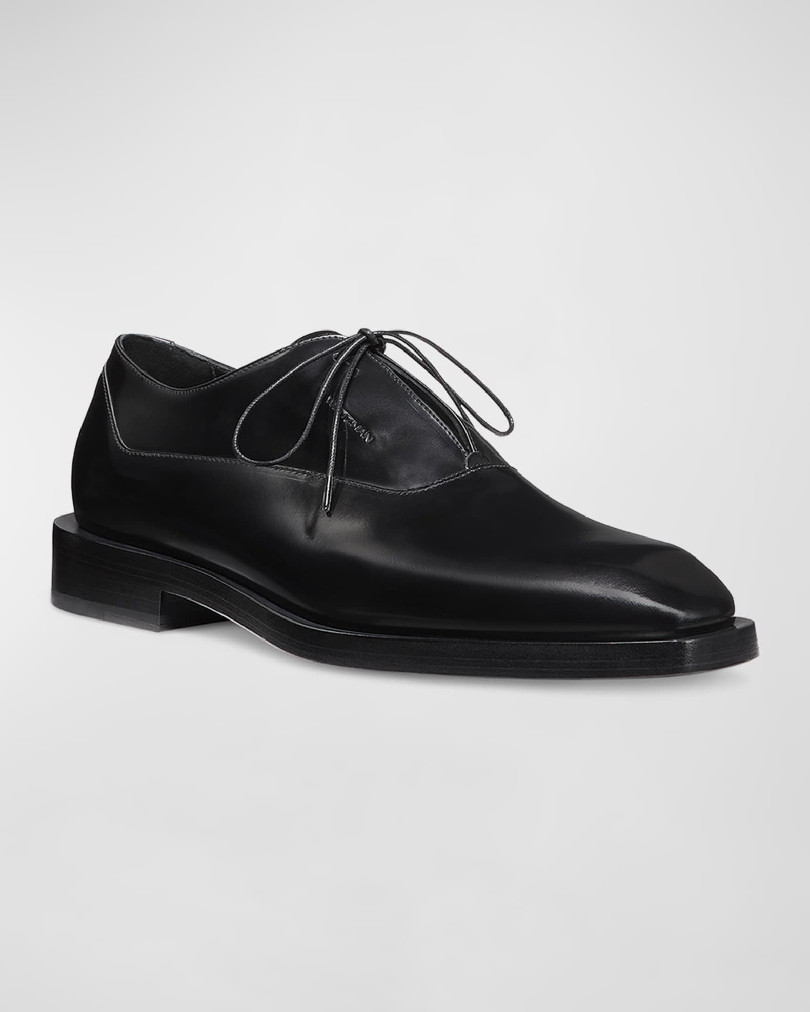 Stuart Weitzman Men's Royce Brushed Calfskin Oxford Loafers | Neiman Marcus