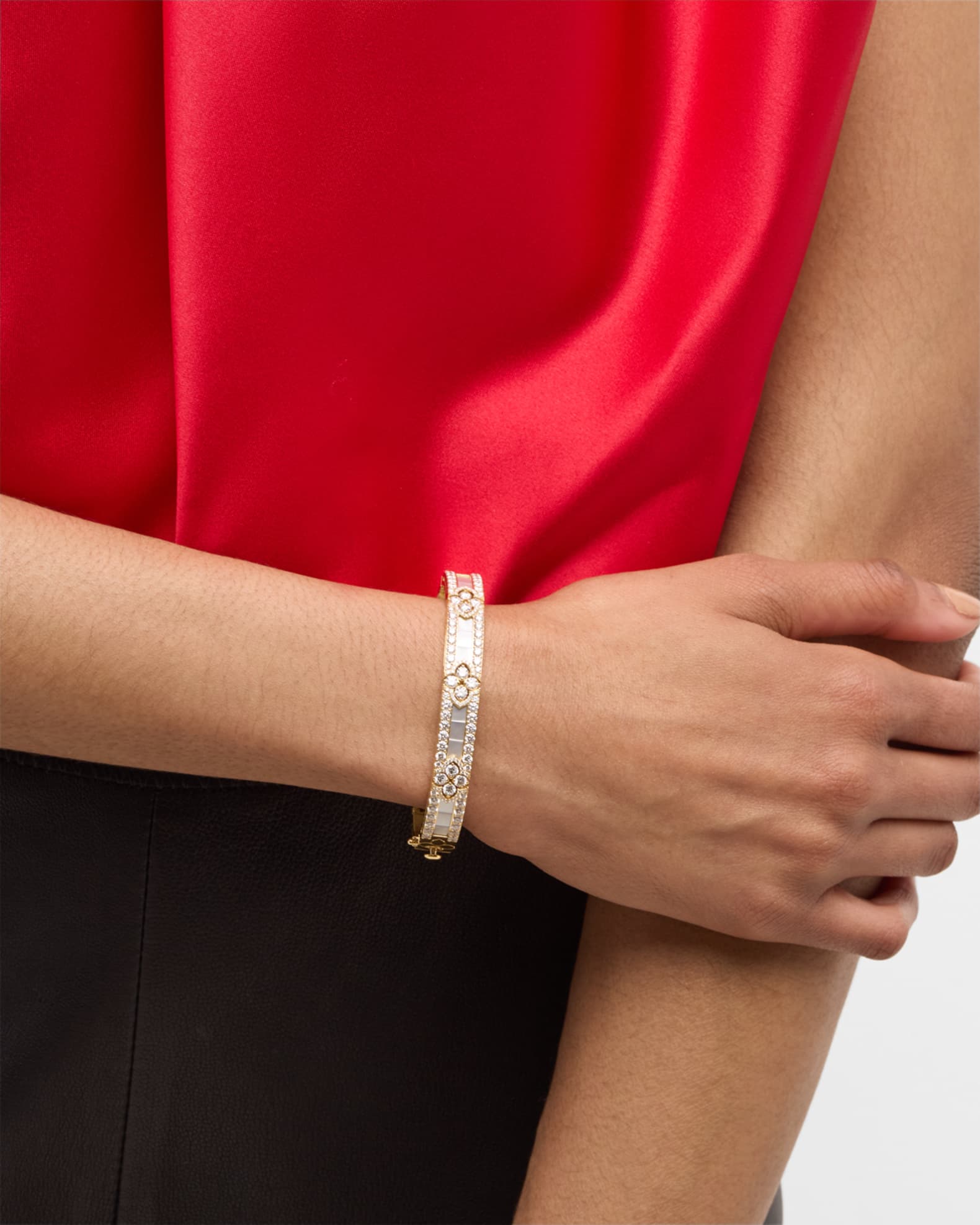 Roberto Coin 18K Yellow Gold Mother of Pearl Bracelet with Diamond Edge ...