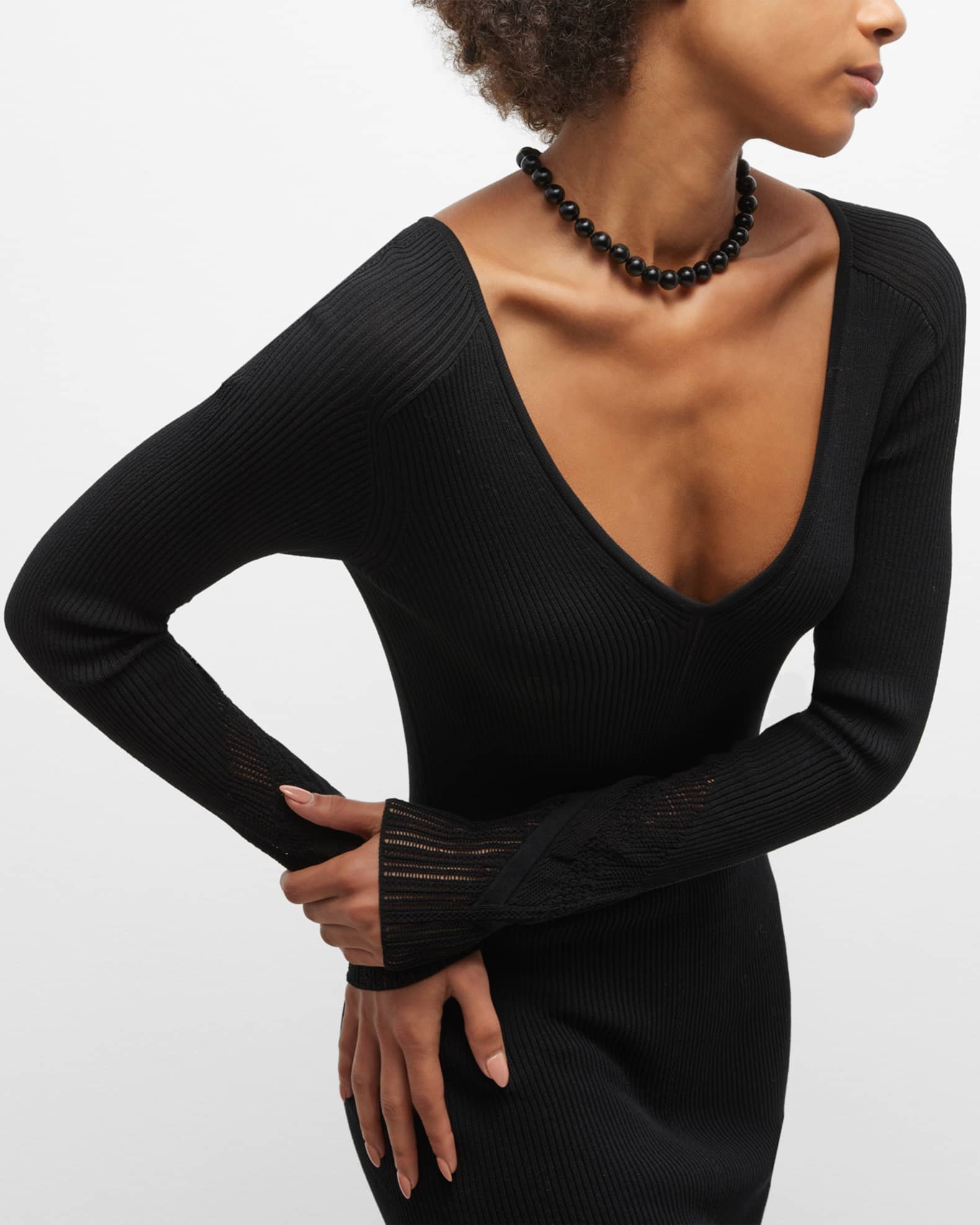 Elizabeth Locke 19K Black Onyx Cassandra Clasp Necklace | Neiman Marcus