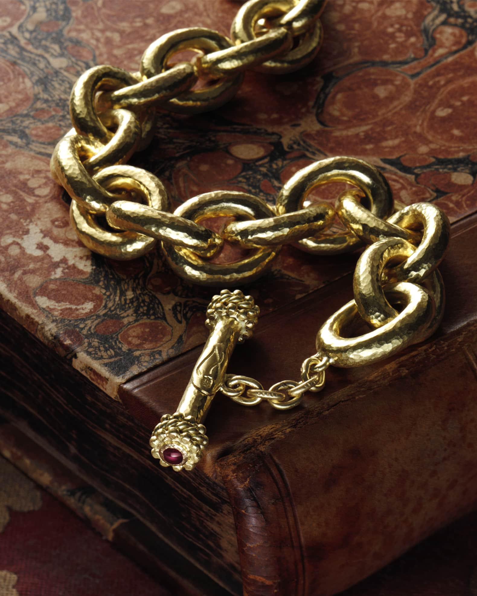 Elizabeth Locke Heavy Oval Link 19k Gold Bracelet | Neiman Marcus