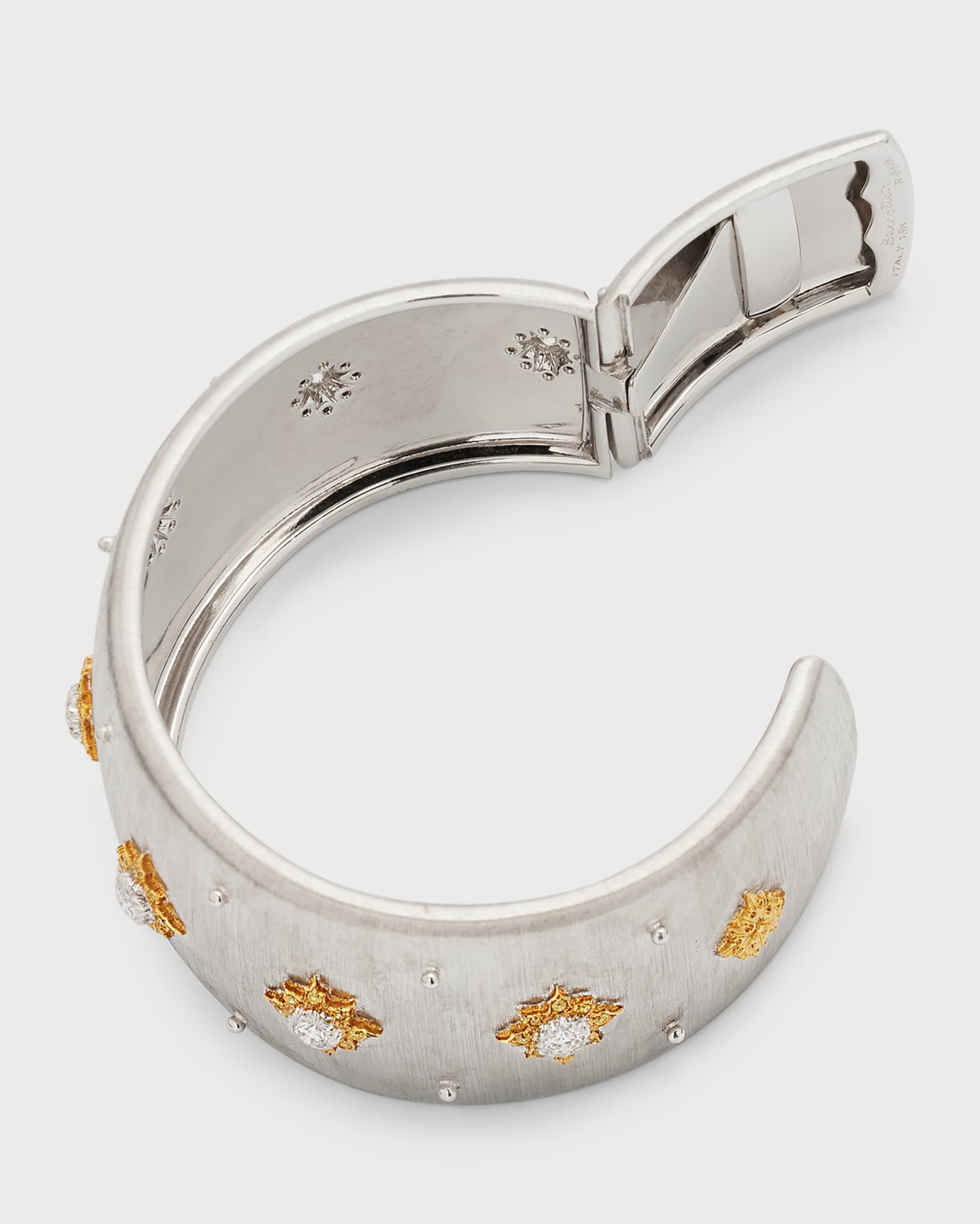 Buccellati Macri Giglio 18K Gold 7-Diamond Cuff | Neiman Marcus
