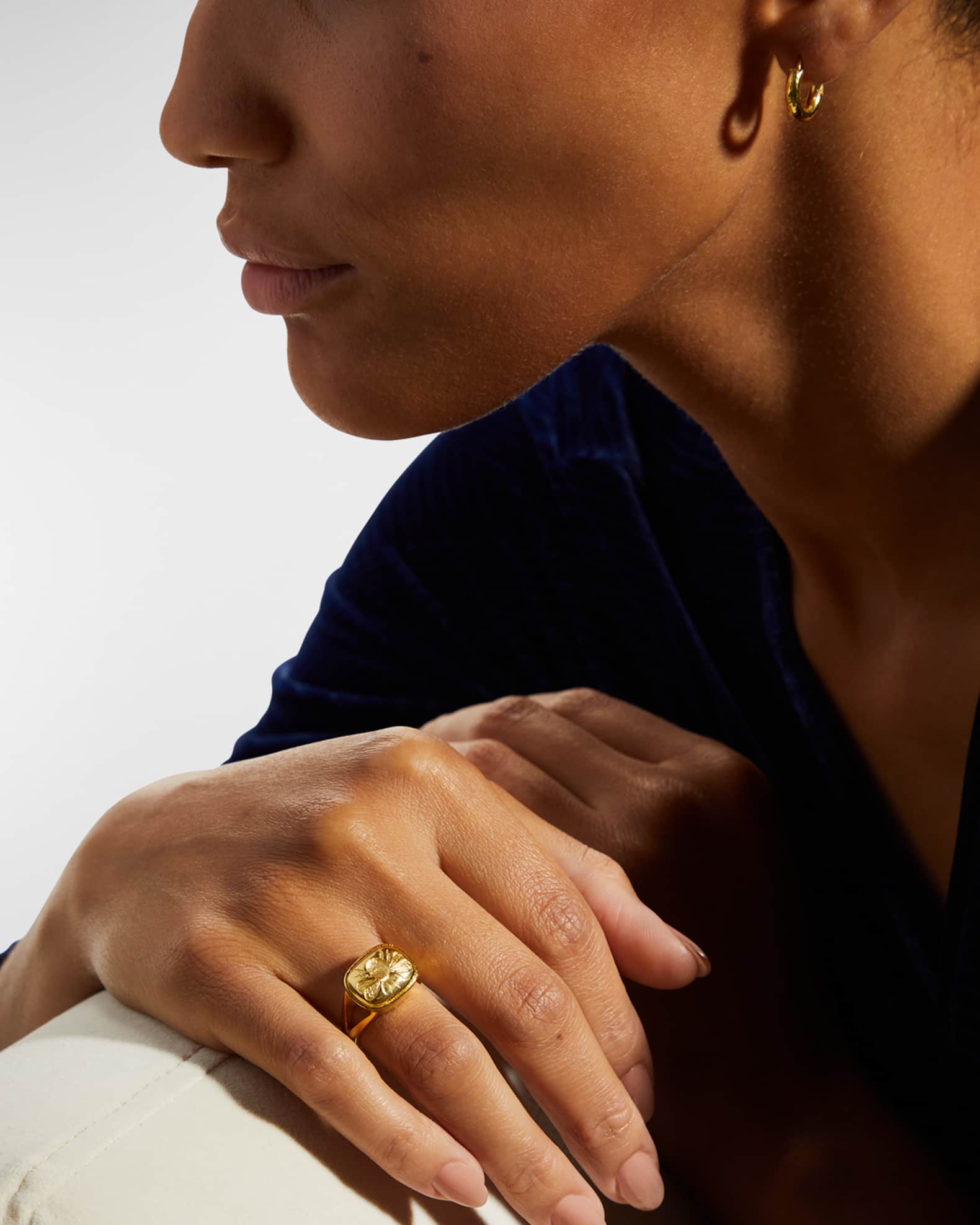 Elizabeth Locke 19K Gold 'Fat Bee' Ring with Split Shank | Neiman Marcus