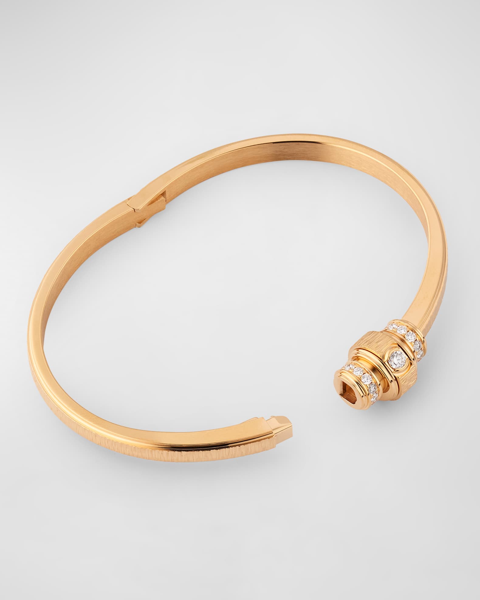 PIAGET Possession Decor Palace 18K Rose Gold Bangle with Diamonds ...