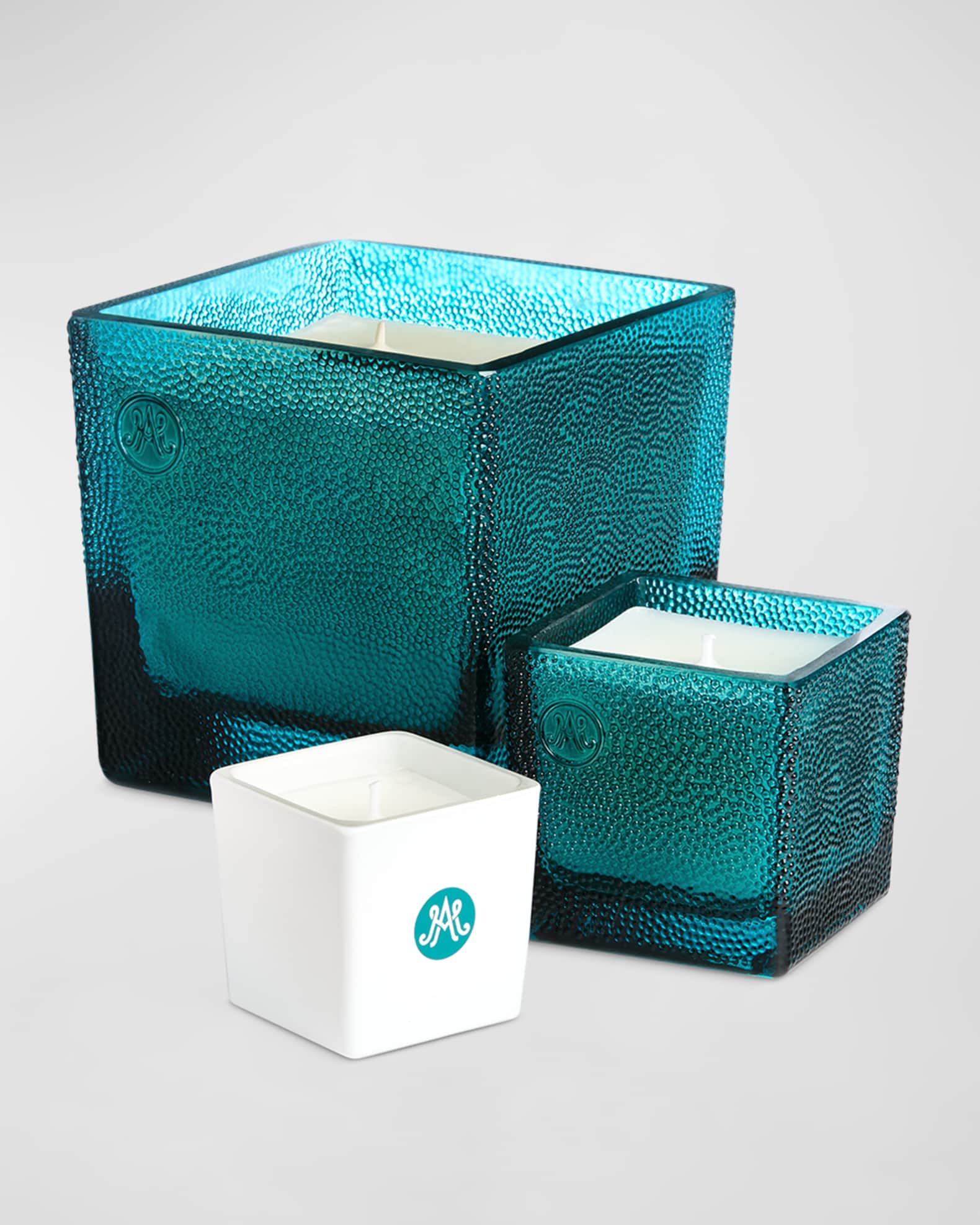 Amanda de Montal Lys Magicus Scented 4-Wick Candle, 1.1 kg | Neiman Marcus