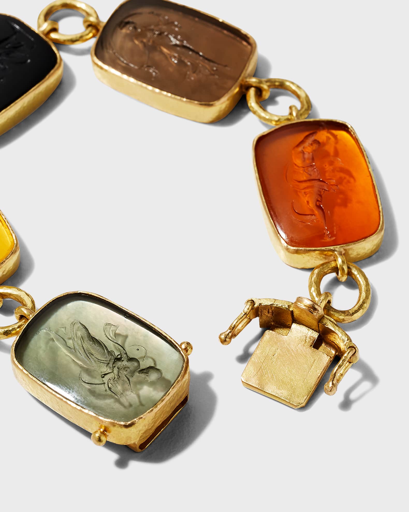 Elizabeth Locke New Muse 19k Gold Glass Intaglio Bracelet | Neiman Marcus