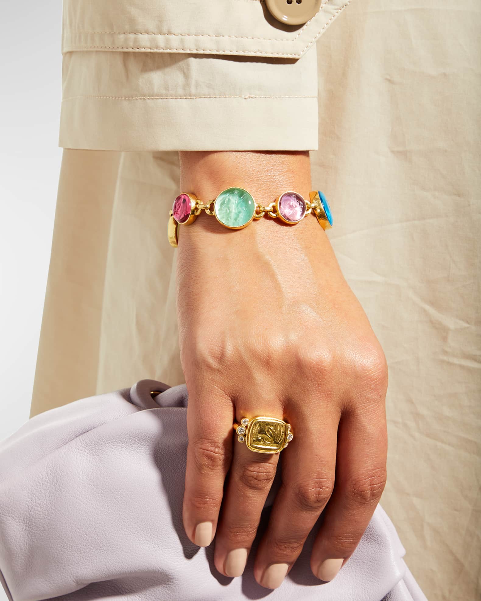 Elizabeth Locke 19K Gold Intaglio Link Bracelet | Neiman Marcus