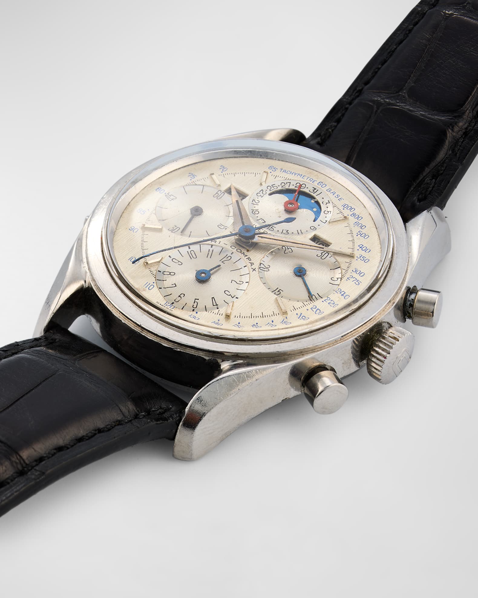 Vintage Watches Universal Genève Tri-Compax 36mm Vintage 1960s Watch ...