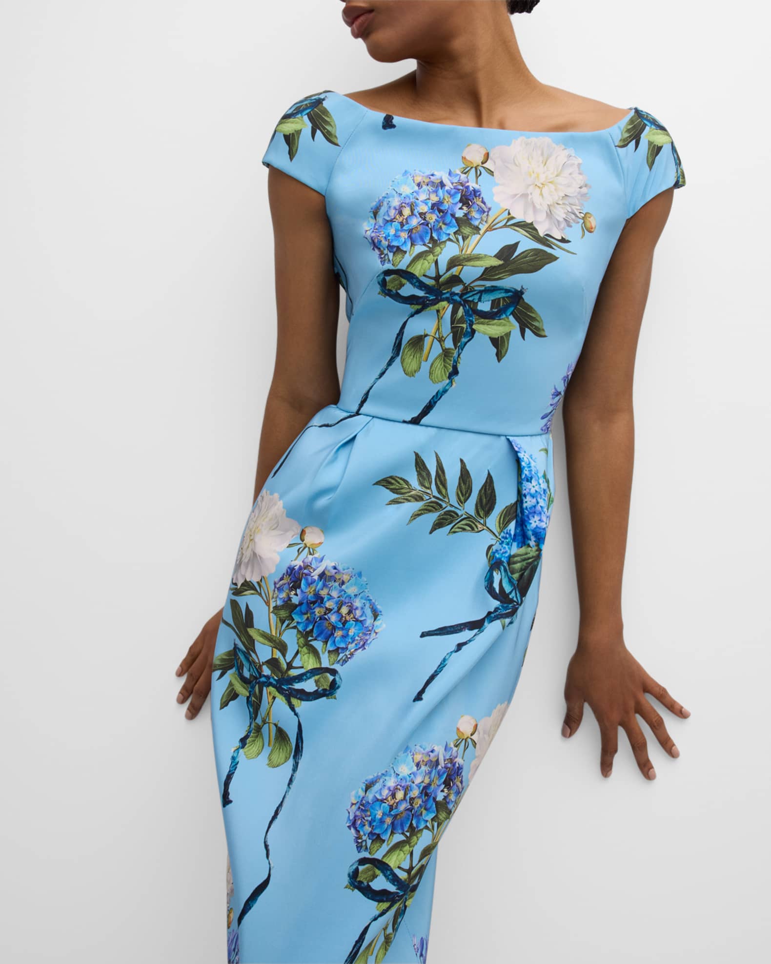 Monique Lhuillier Hydrangea-Print Cap-Sleeve Faille Column Gown ...