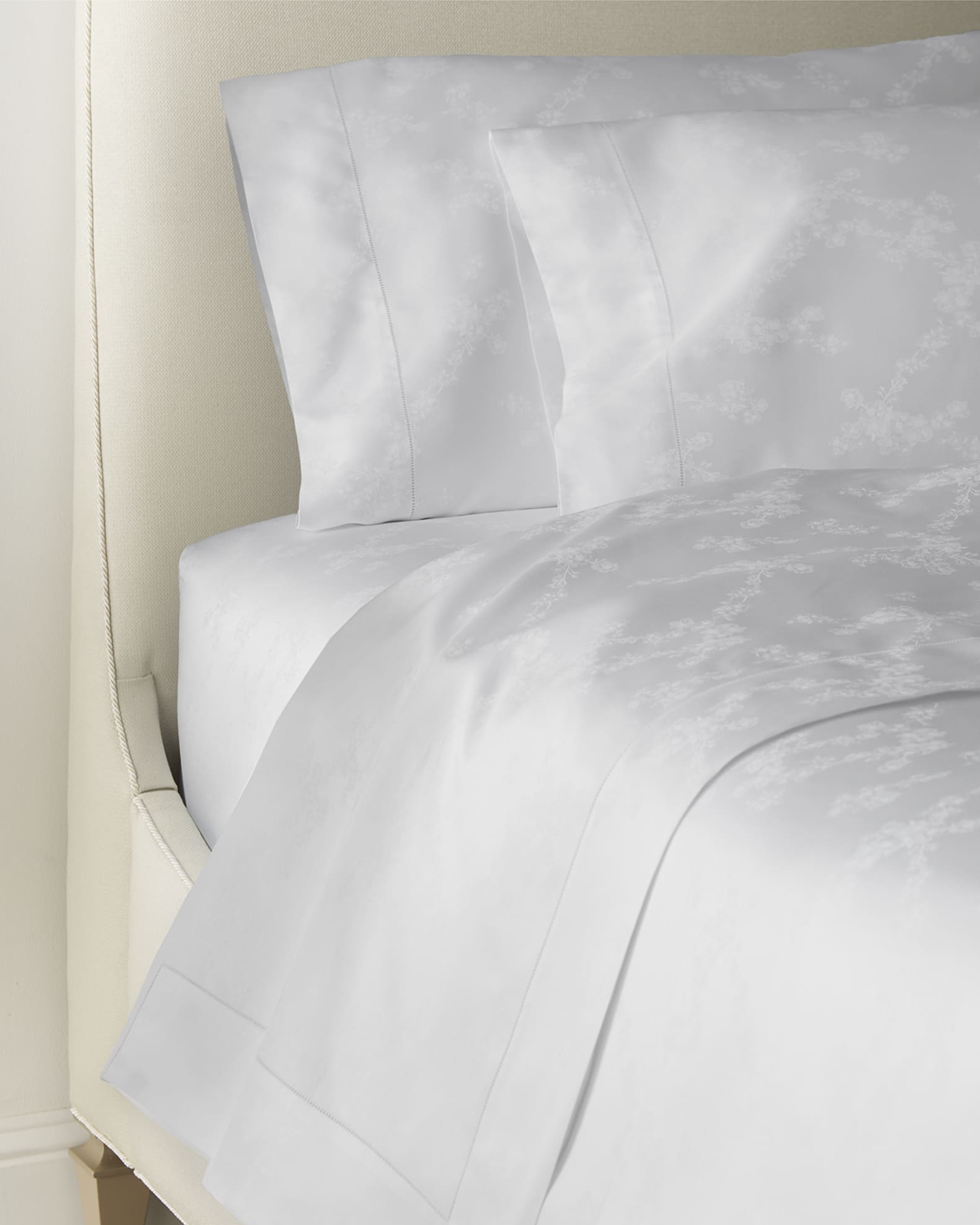 Giza 45 Natura King Fitted Sheet | Neiman Marcus