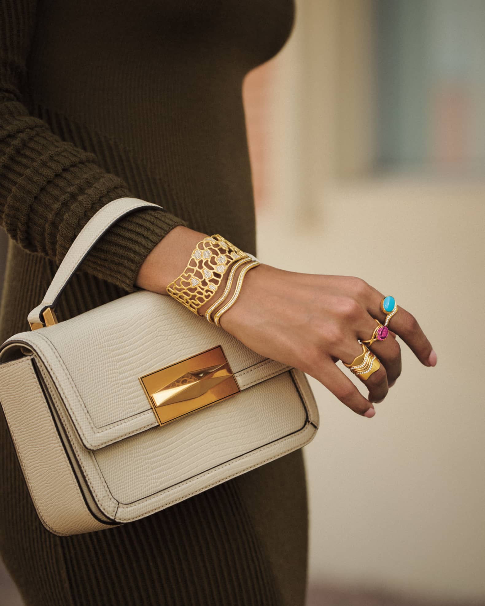 Jamie Turner 18K Gold Curve Stacking Ring in High Polish | Neiman Marcus