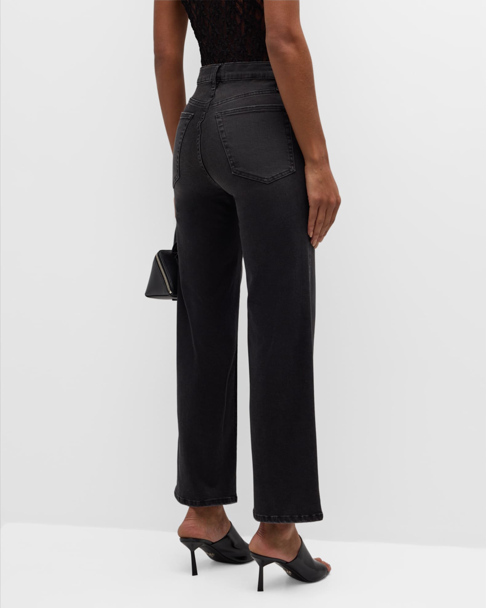 Le Sleek Straight Jeans | Neiman Marcus