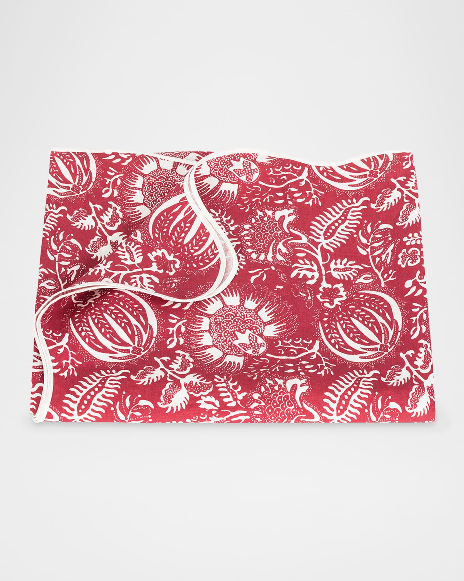 Matouk Schumacher Granada Tablecloth, 70" x 144" | Neiman Marcus